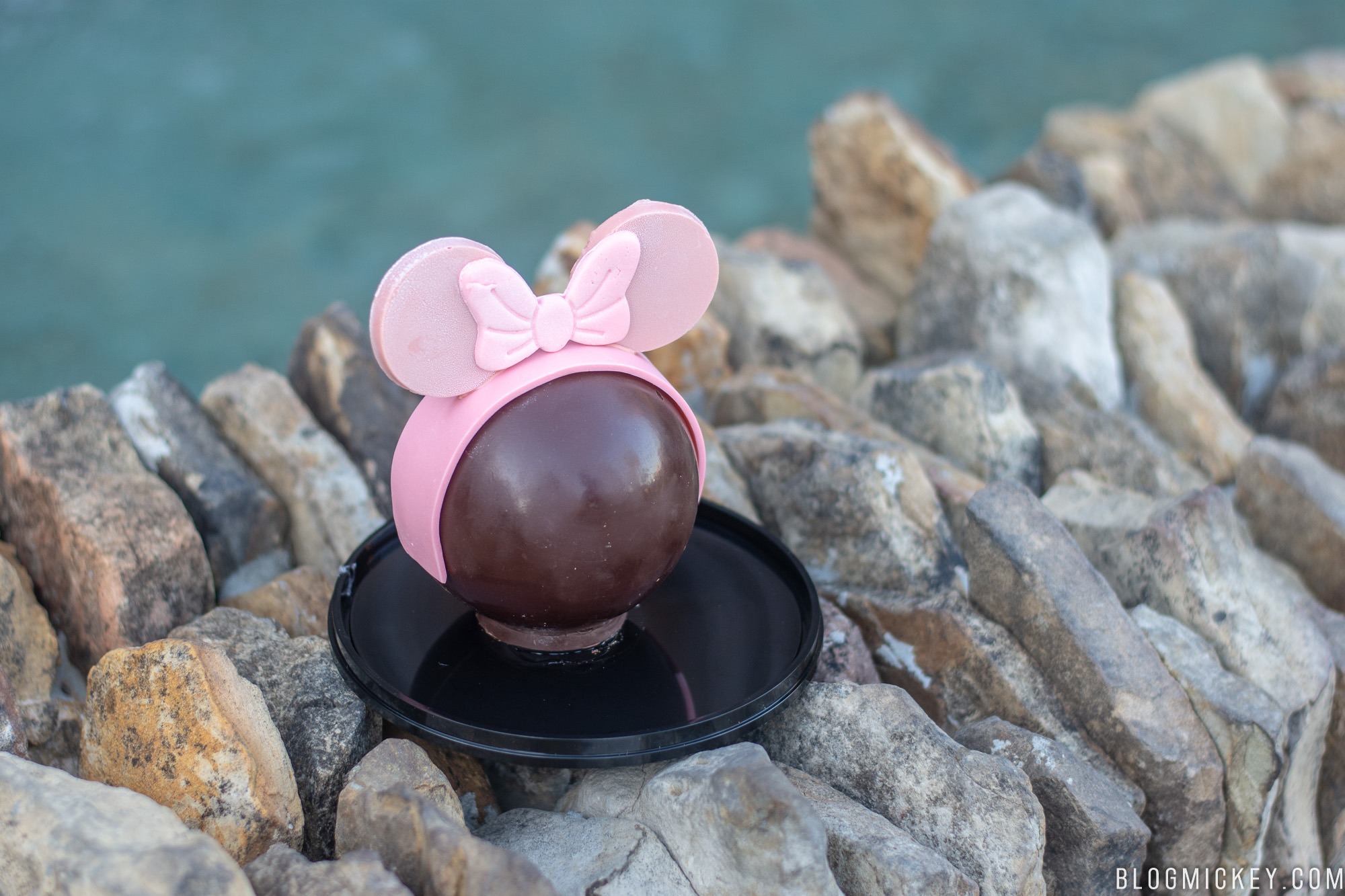 REVIEW: Millennial Pink Piñata and Ganache Square at The Ganachery in ...