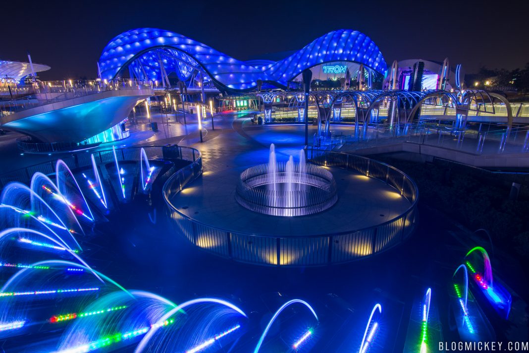 PHOTO TOUR, REVIEW: TRON Lightcycle Power Run at Shanghai Disneyland