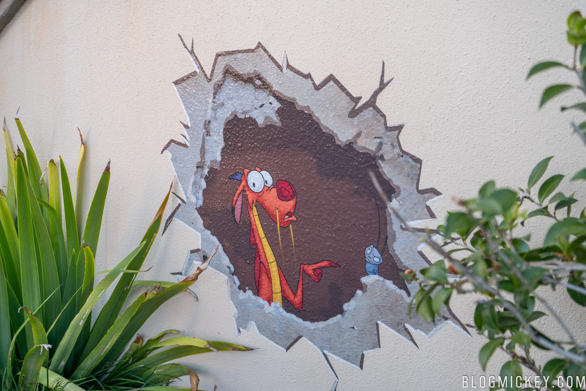 PHOTOS: Disney Character Scenes Painted Throughout World Showcase for ...