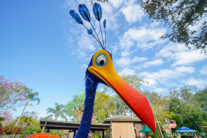 PHOTOS, VIDEO: First Look at Kevin From 'Up!' Roaming Character at ...