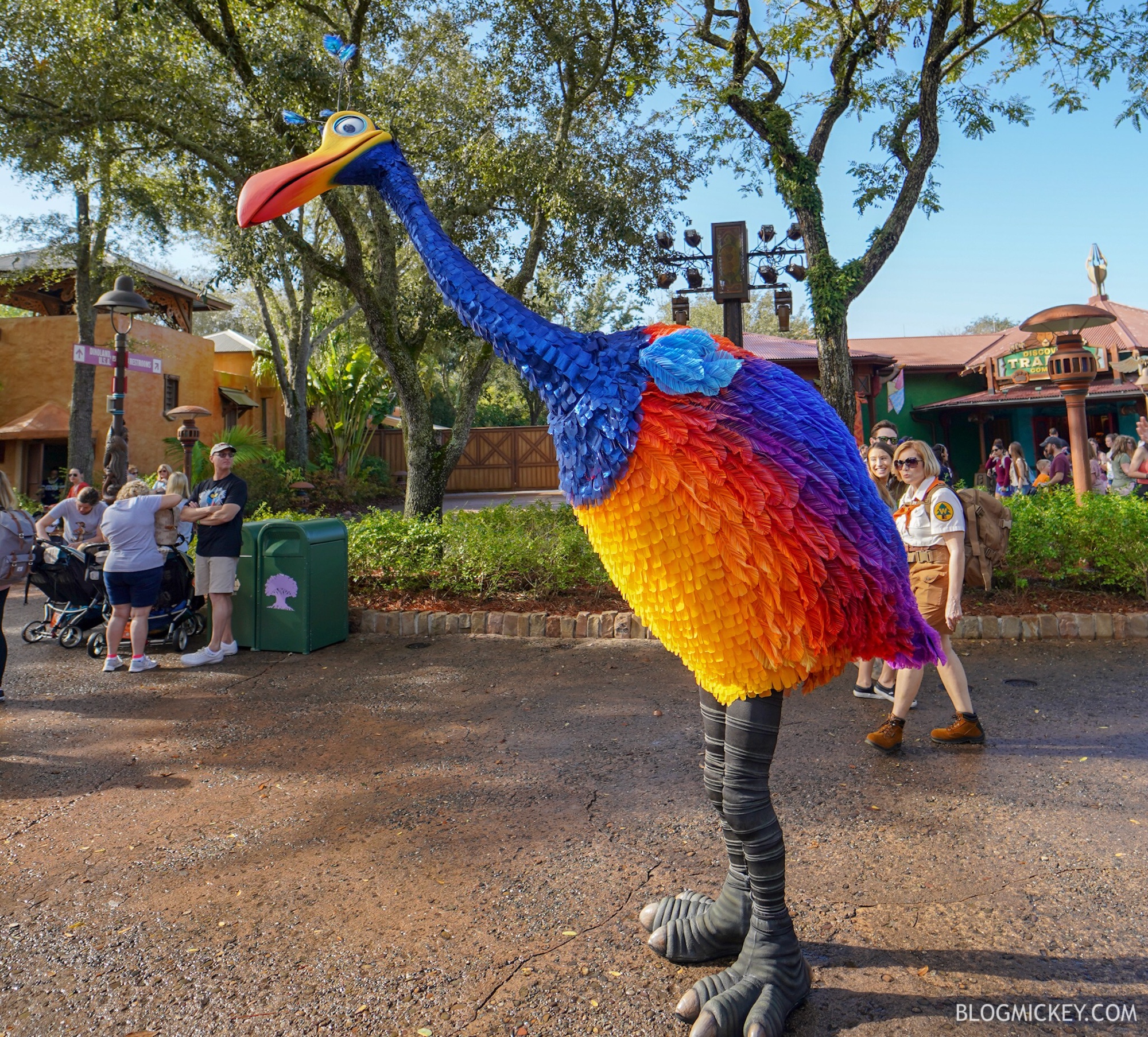 PHOTOS, VIDEO: First Look at Kevin From 'Up!' Roaming Character at ...