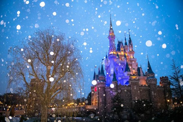 PHOTOS: Tokyo Disneyland Snow Day