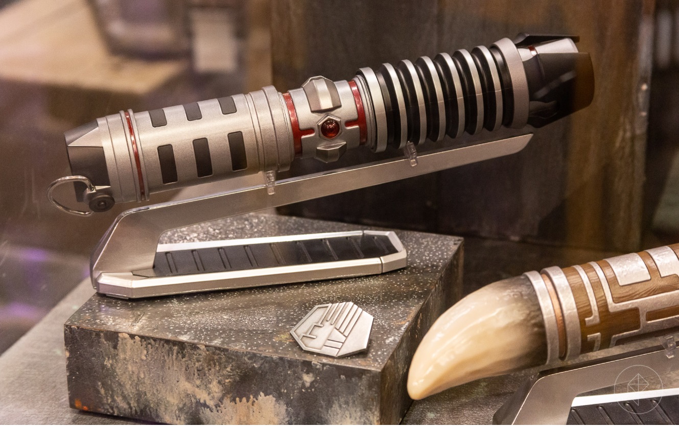 Savi’s Workshop - Custom Handbuilt Lightsaber Experience Review at Star ...
