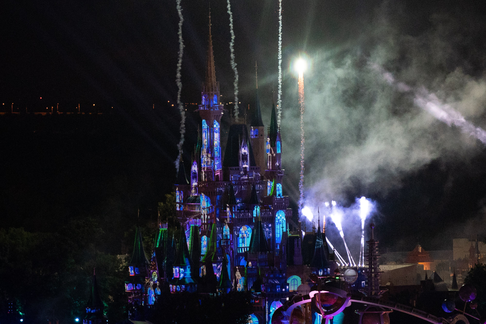 Sneak Peek of Brand New "Disney’s Not-So-Spooky Spectacular" Fireworks ...