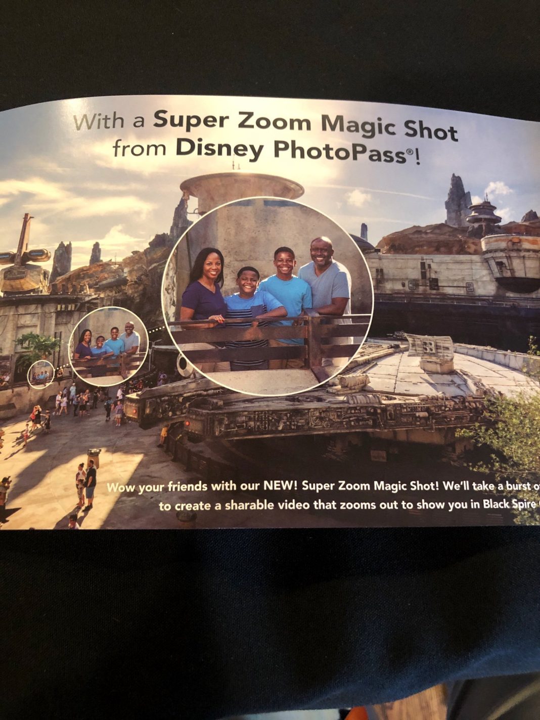 Out-of-This-World "Super Zoom" and "Tiny World" Disney PhotoPass Magic ...
