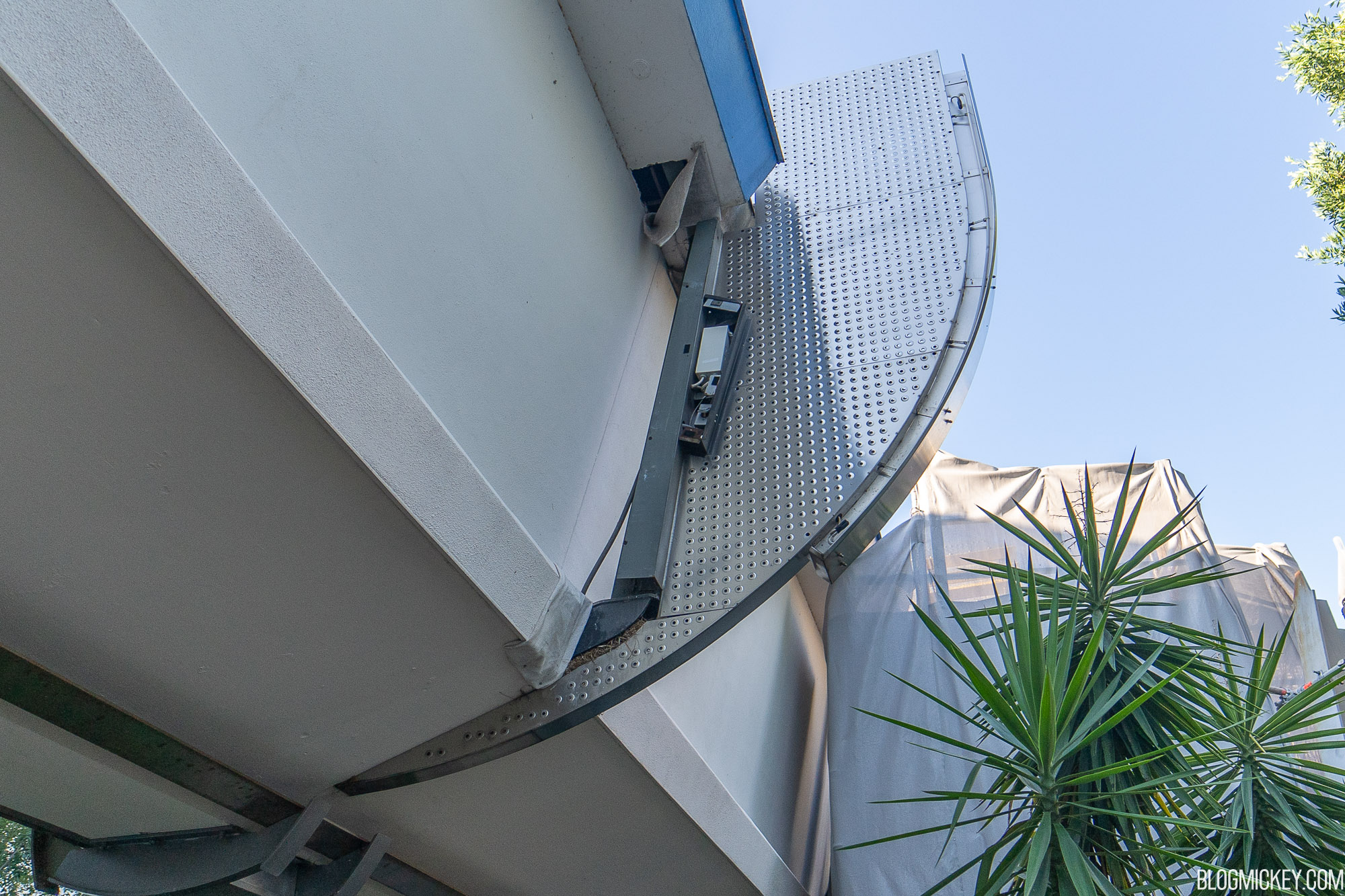 More Steampunk Theming Stripped From Tomorrowland at Magic Kingdom