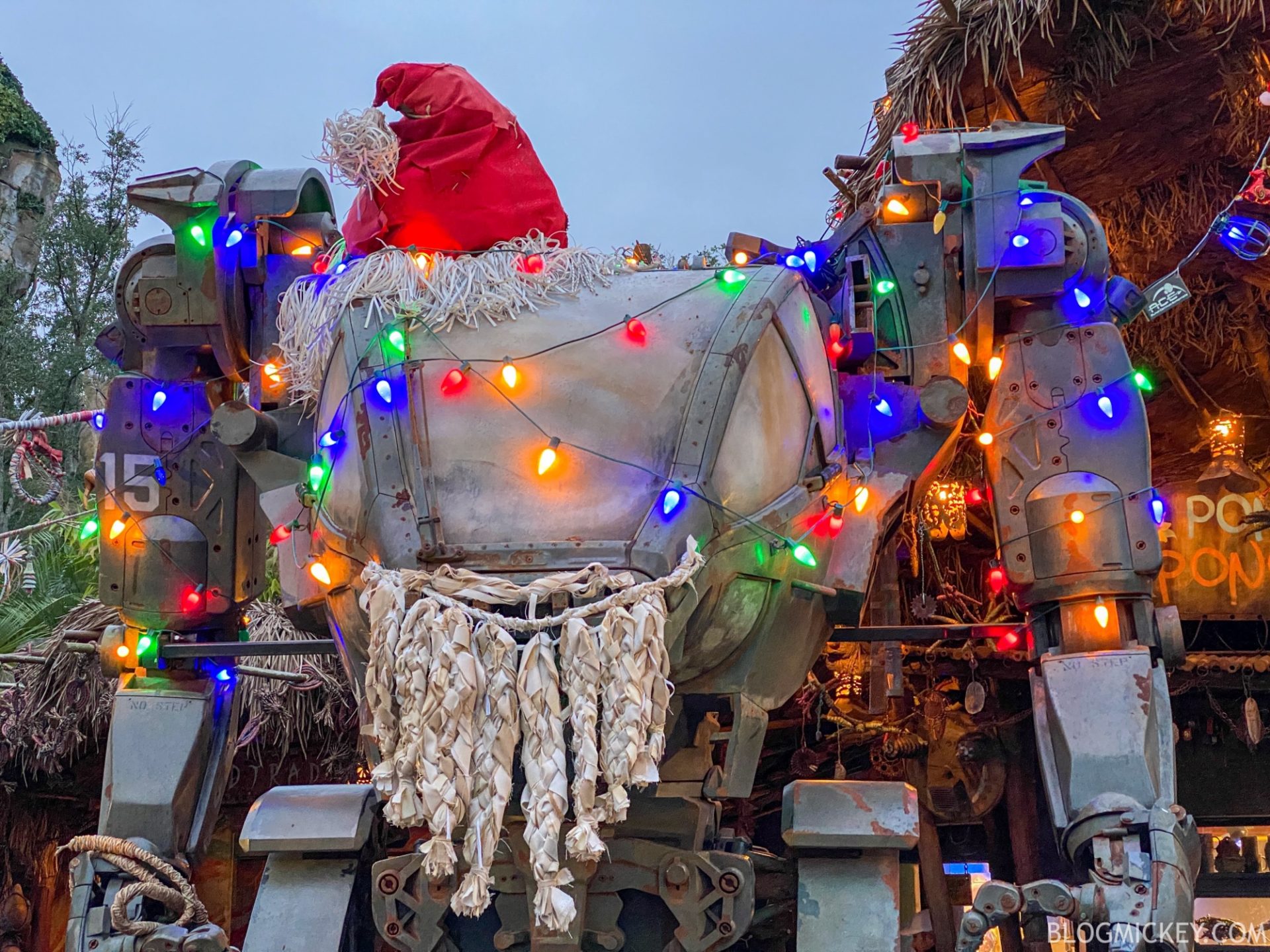 Pandora - The World of Avatar Decorated, Santa AMP Suit Returns for ...