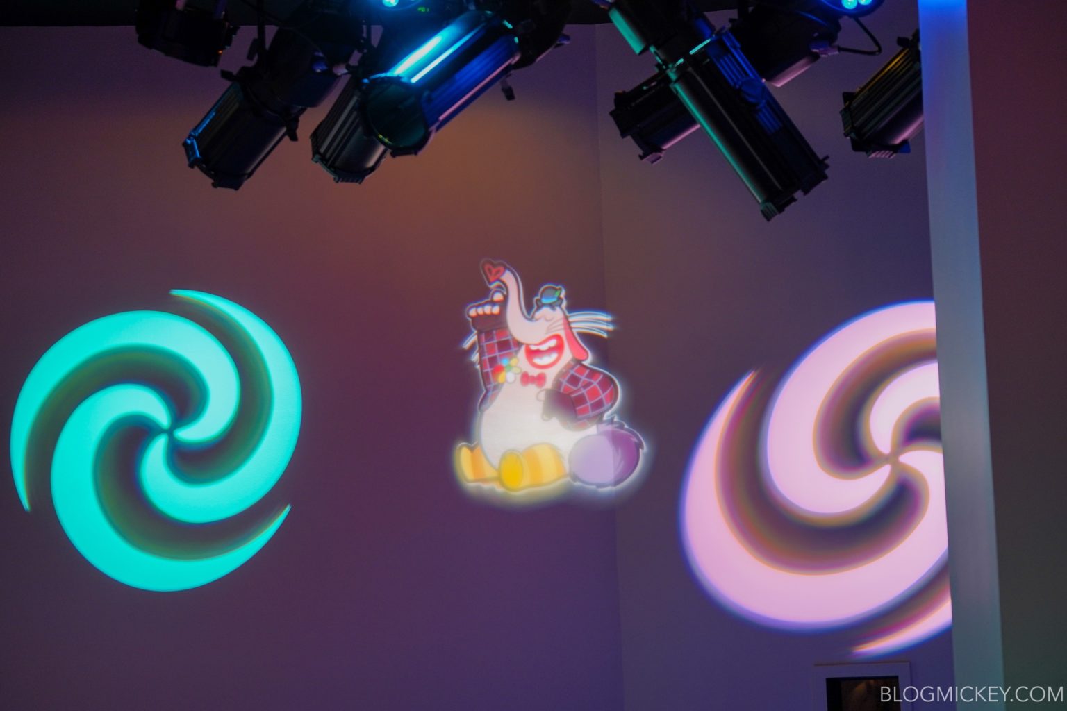 New Joy From 'Inside Out' Meet and Greet Now Open in the Imagination ...