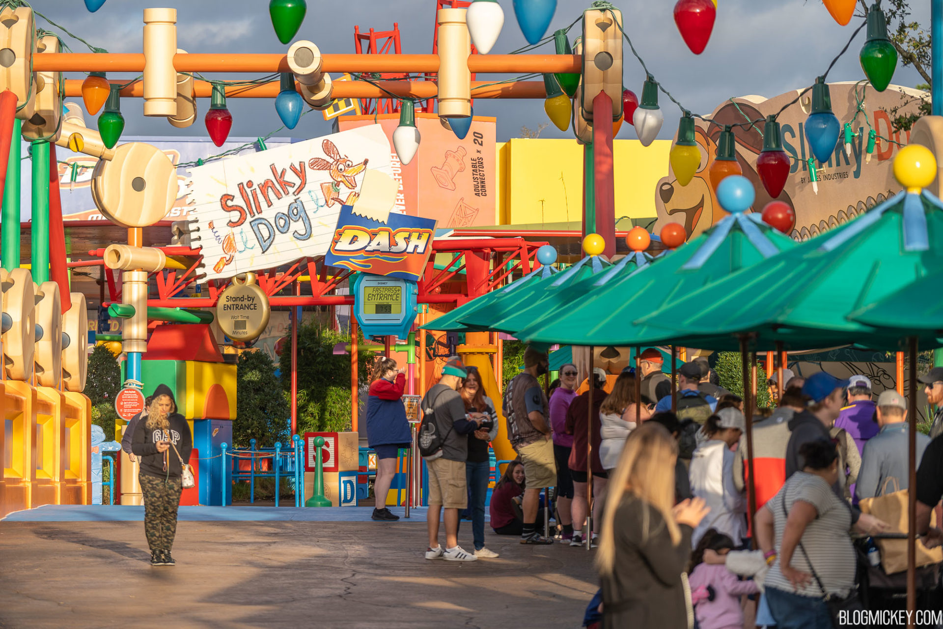 New Slinky Dog Dash Rope Drop Procedure in Effect Today at Disney's ...