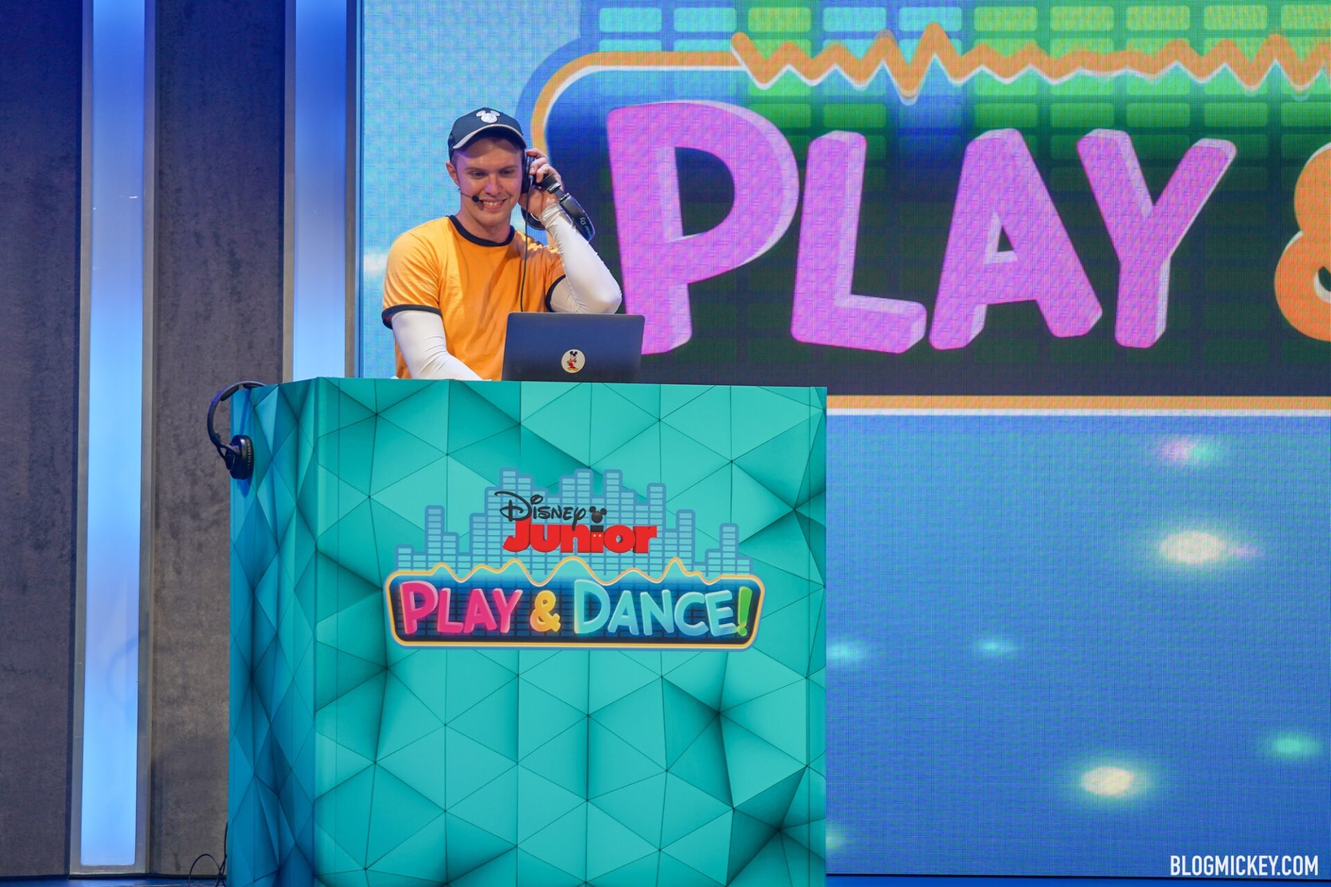 NEW 'Disney Junior Play and Dance!' Debuts with Social Distancing and ...