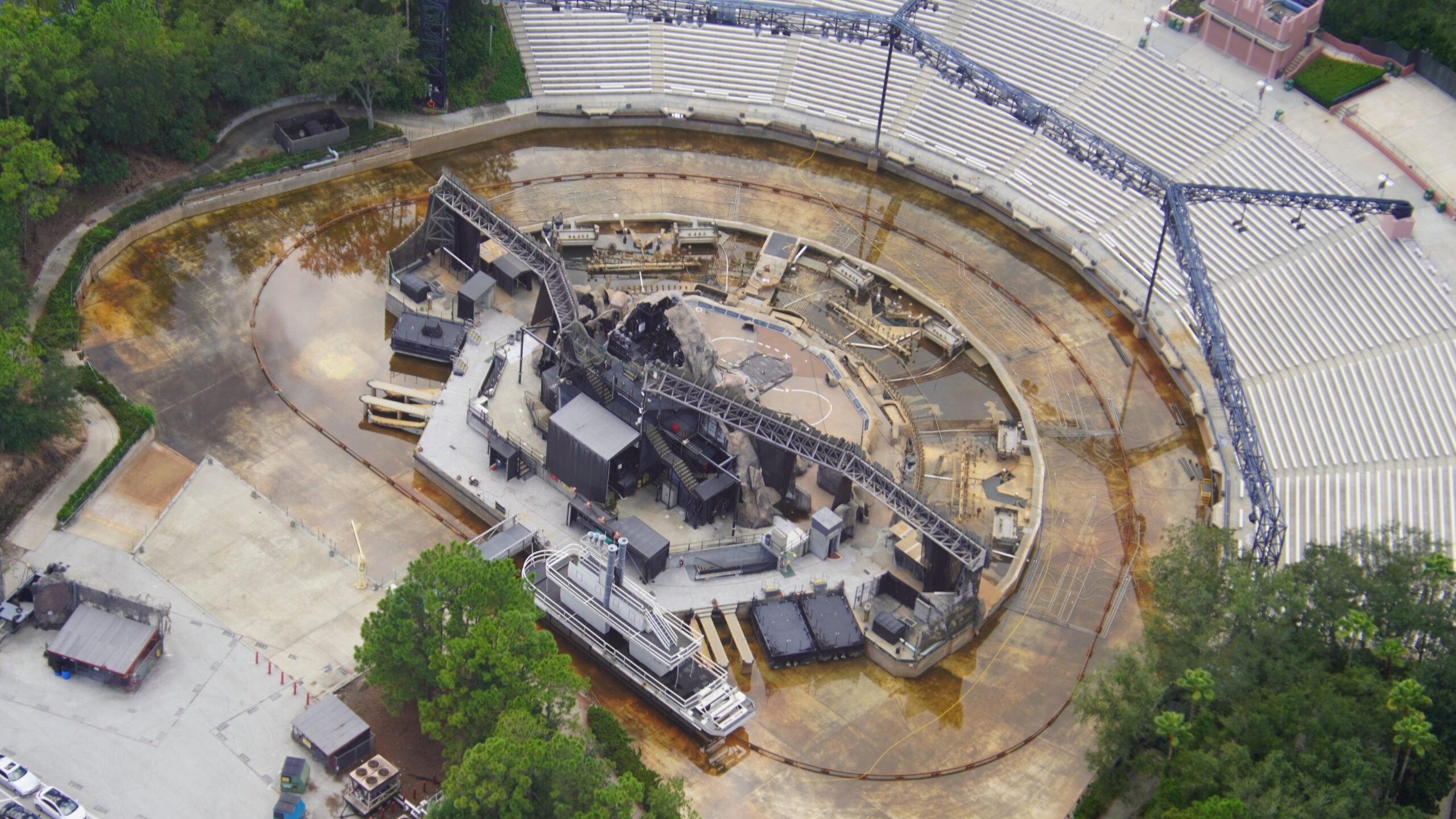 Updated Look at Drained Fantasmic at Disney's Hollywood Studios