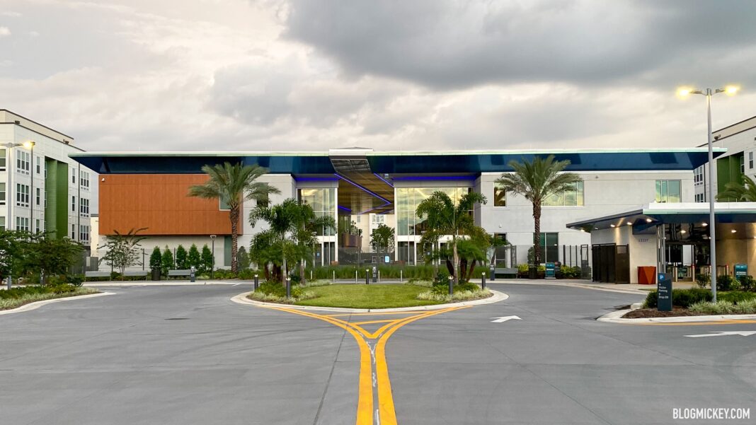 Rare Tour of Disney College Program Housing at Flamingo Crossings