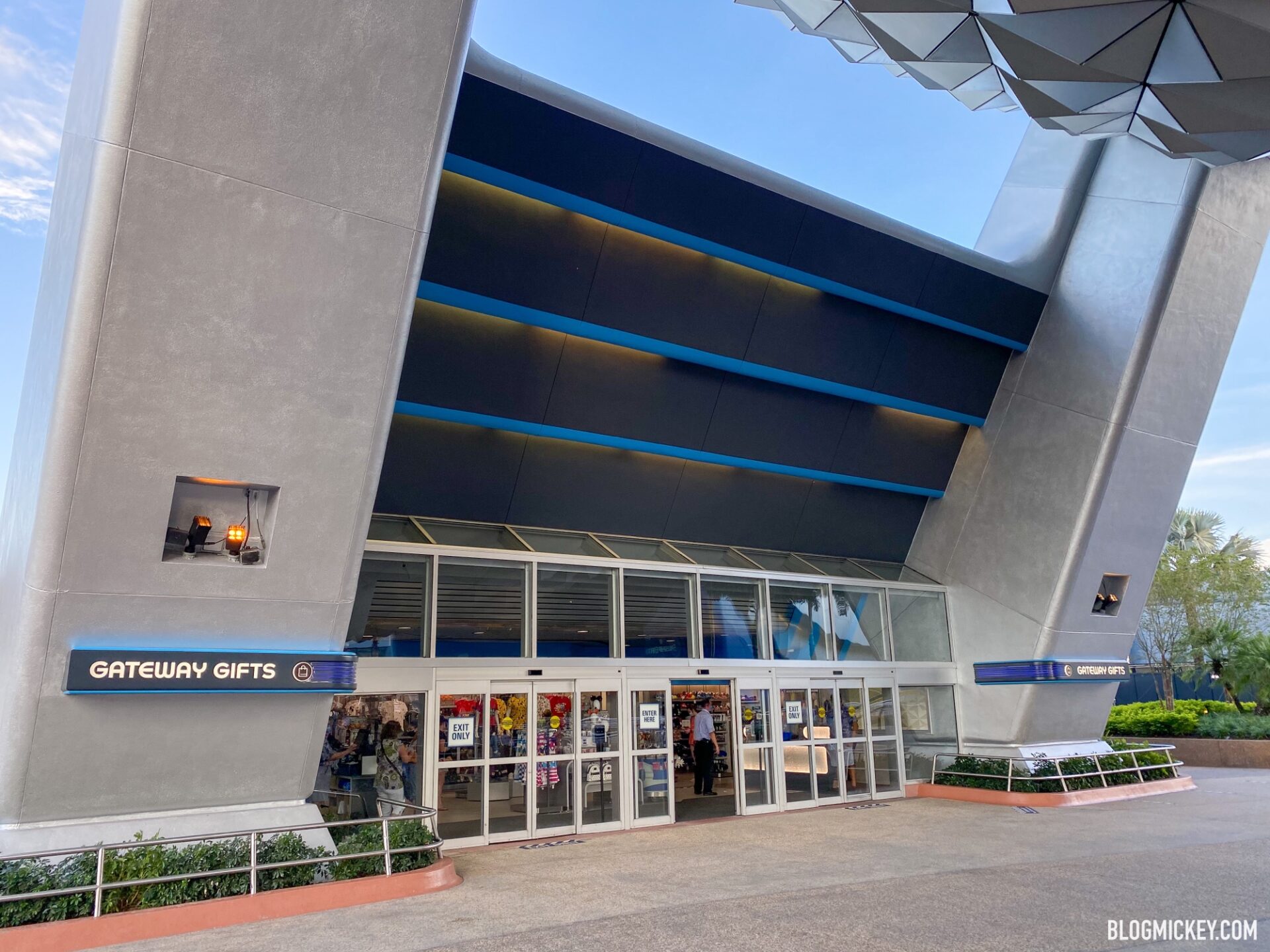 Spaceship Earth Shops Receive Blue Accents at EPCOT