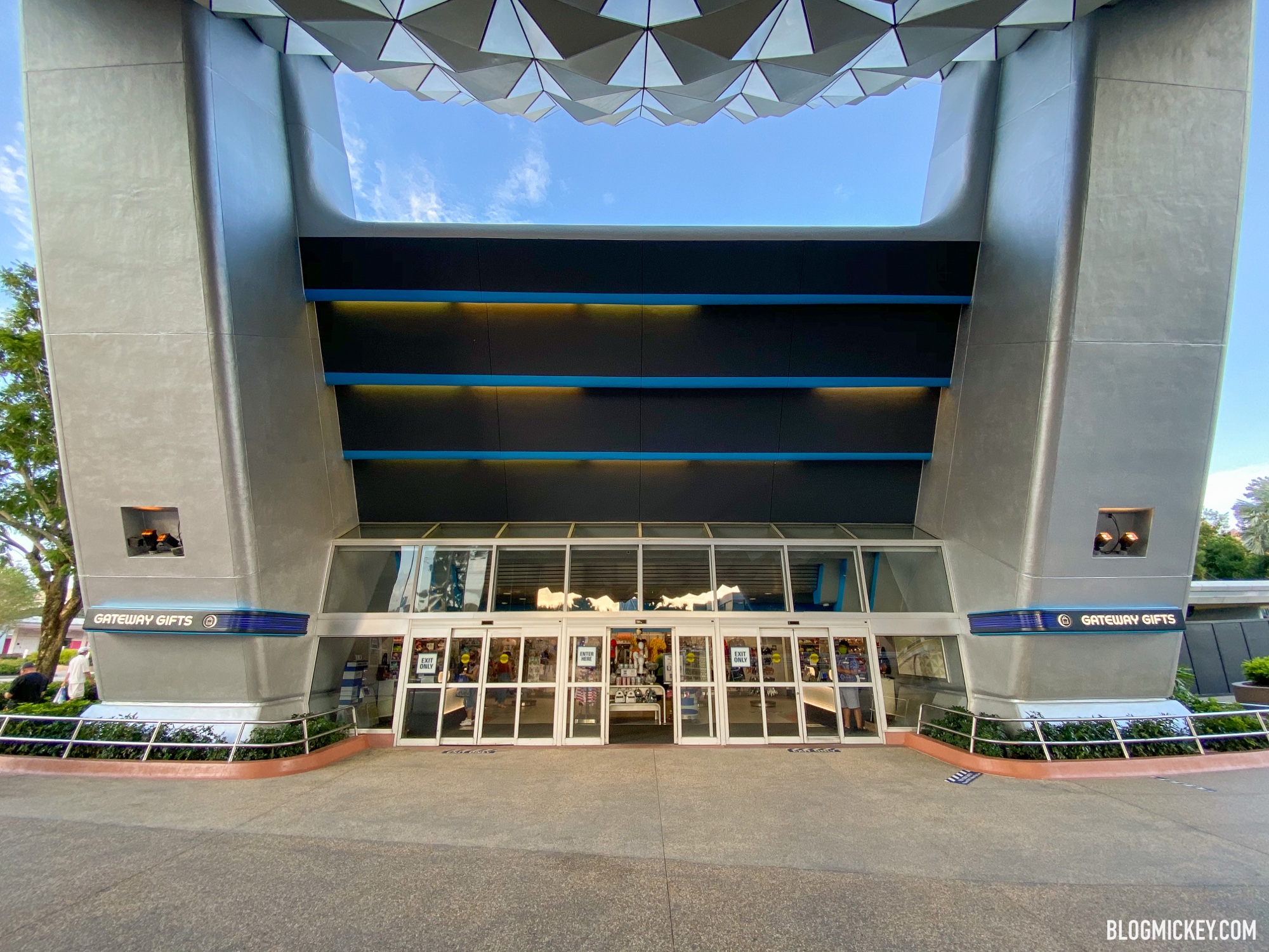 Spaceship Earth Shops Receive Blue Accents at EPCOT