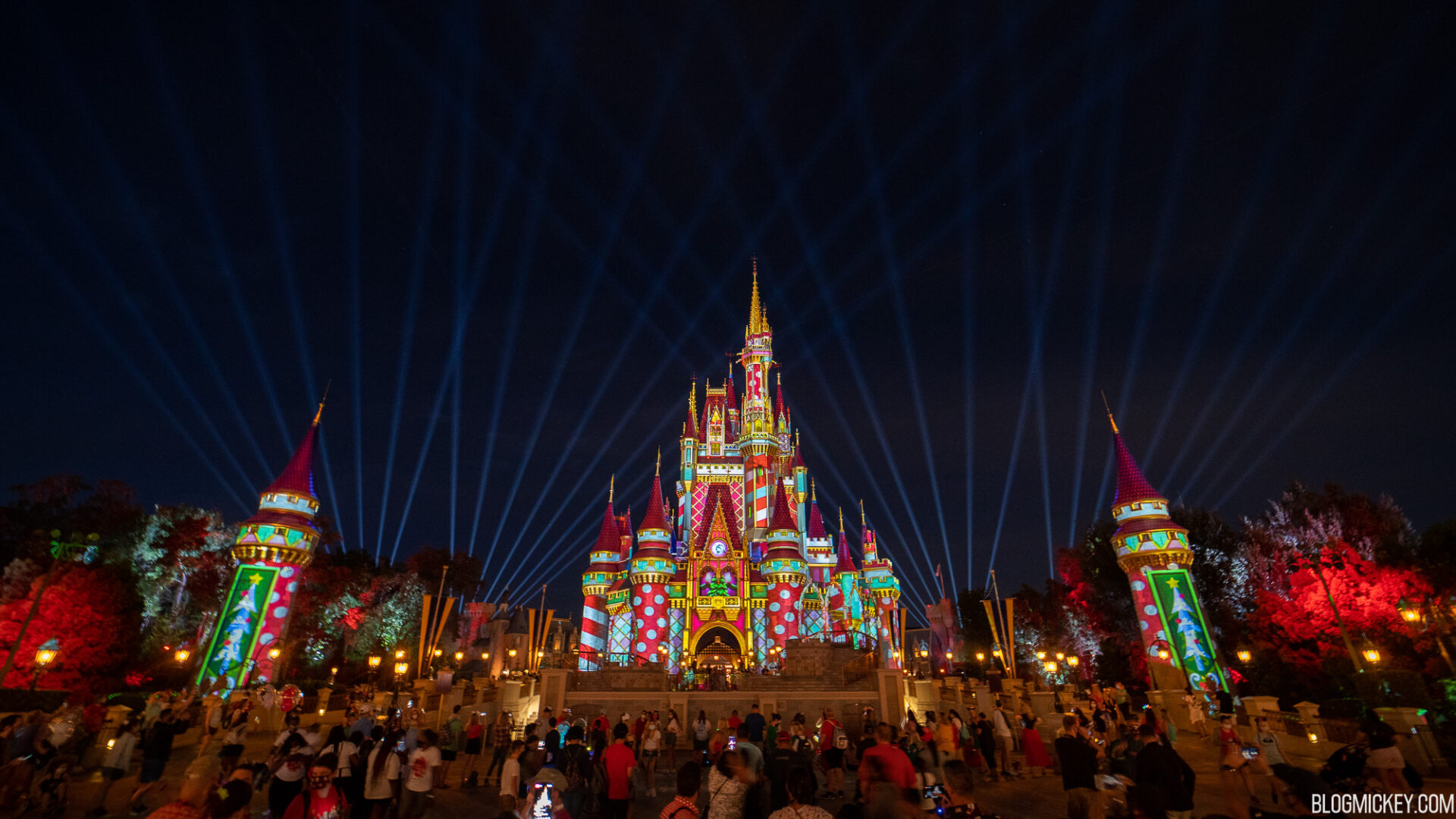 Cinderella Castle Christmas Projections at Magic Kingdom