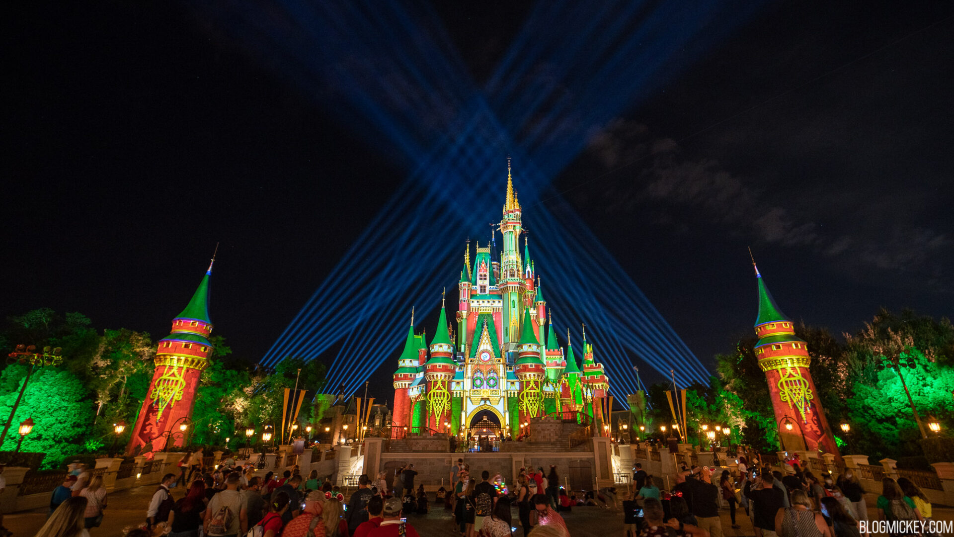 Cinderella Castle Christmas Projections at Magic Kingdom