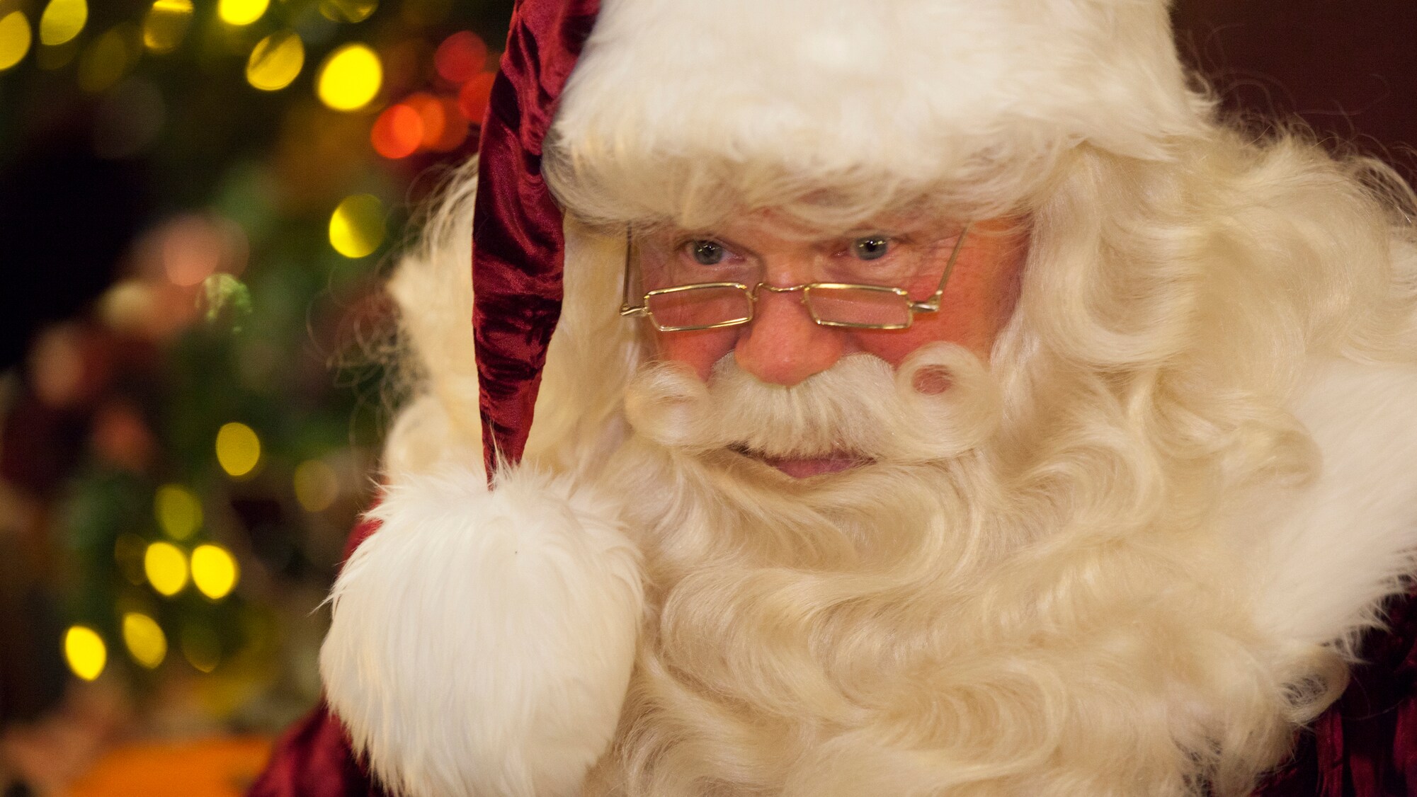 Santa Hopping on a Pontoon Boat for "Winter Watercade" at Disney ...