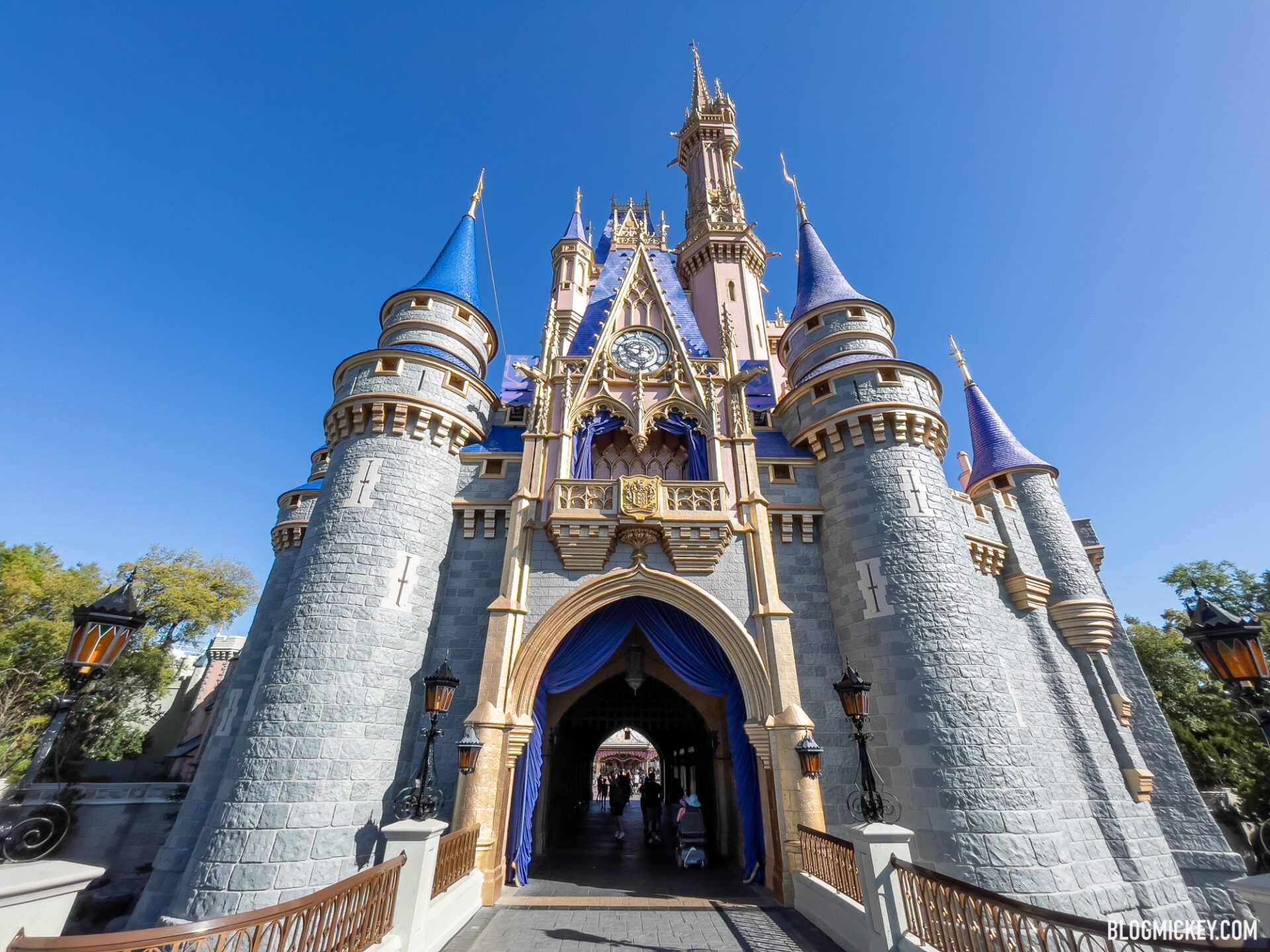 Faded Cinderella Castle Turrets Receive Royal Blue Touch-Up Ahead of ...