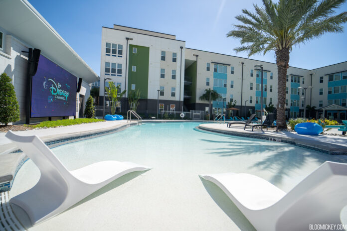 Rare Tour of Disney College Program Housing at Flamingo Crossings
