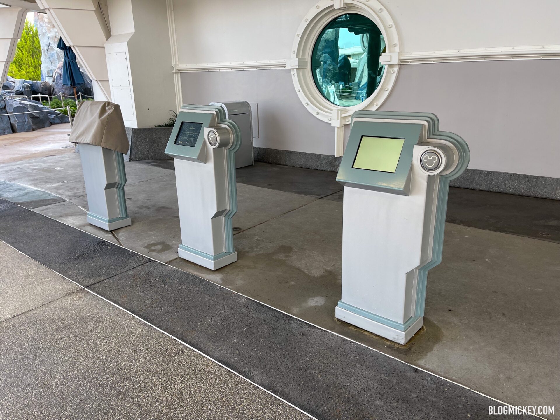 FastPass+ Kiosks Uncovered, Turned On; Disney Remains Silent on Future ...