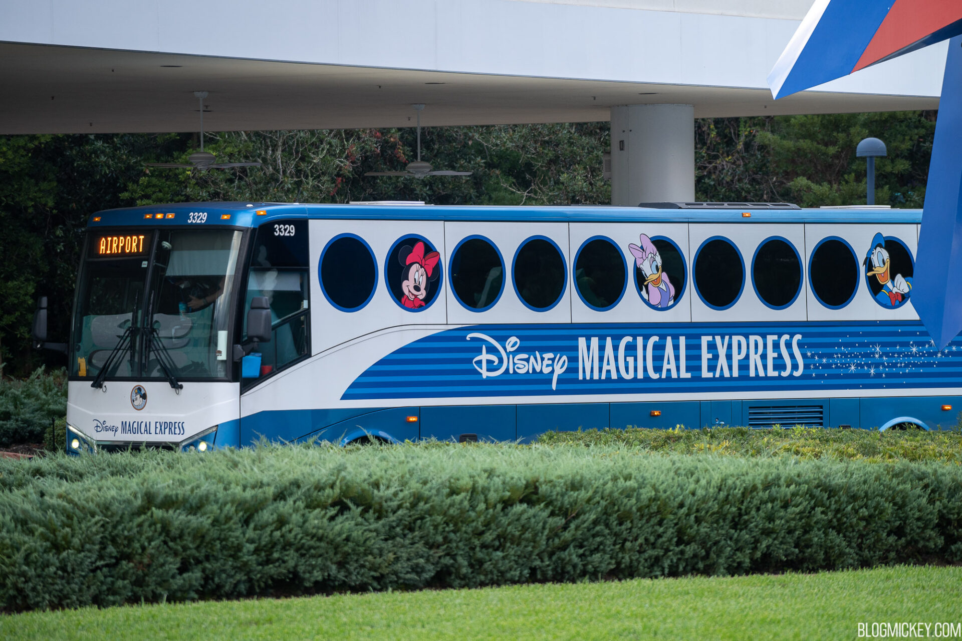 Final Disney Magical Express Bus Leaves Walt Disney World