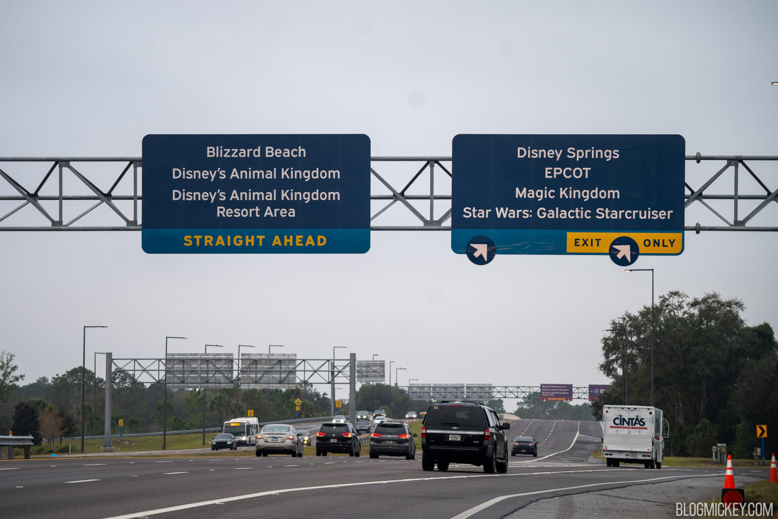 New Disney World Road Sign Color Scheme Debuts, Starcruiser Added