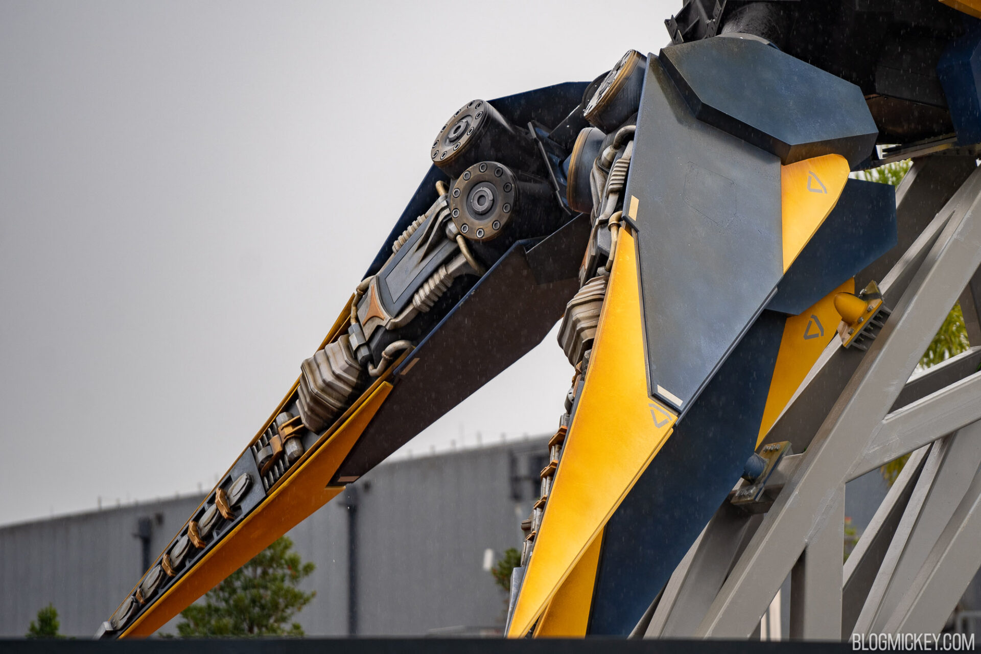 Cosmic Progress! Wings Installed on Nova Corps Starblaster Ship at EPCOT