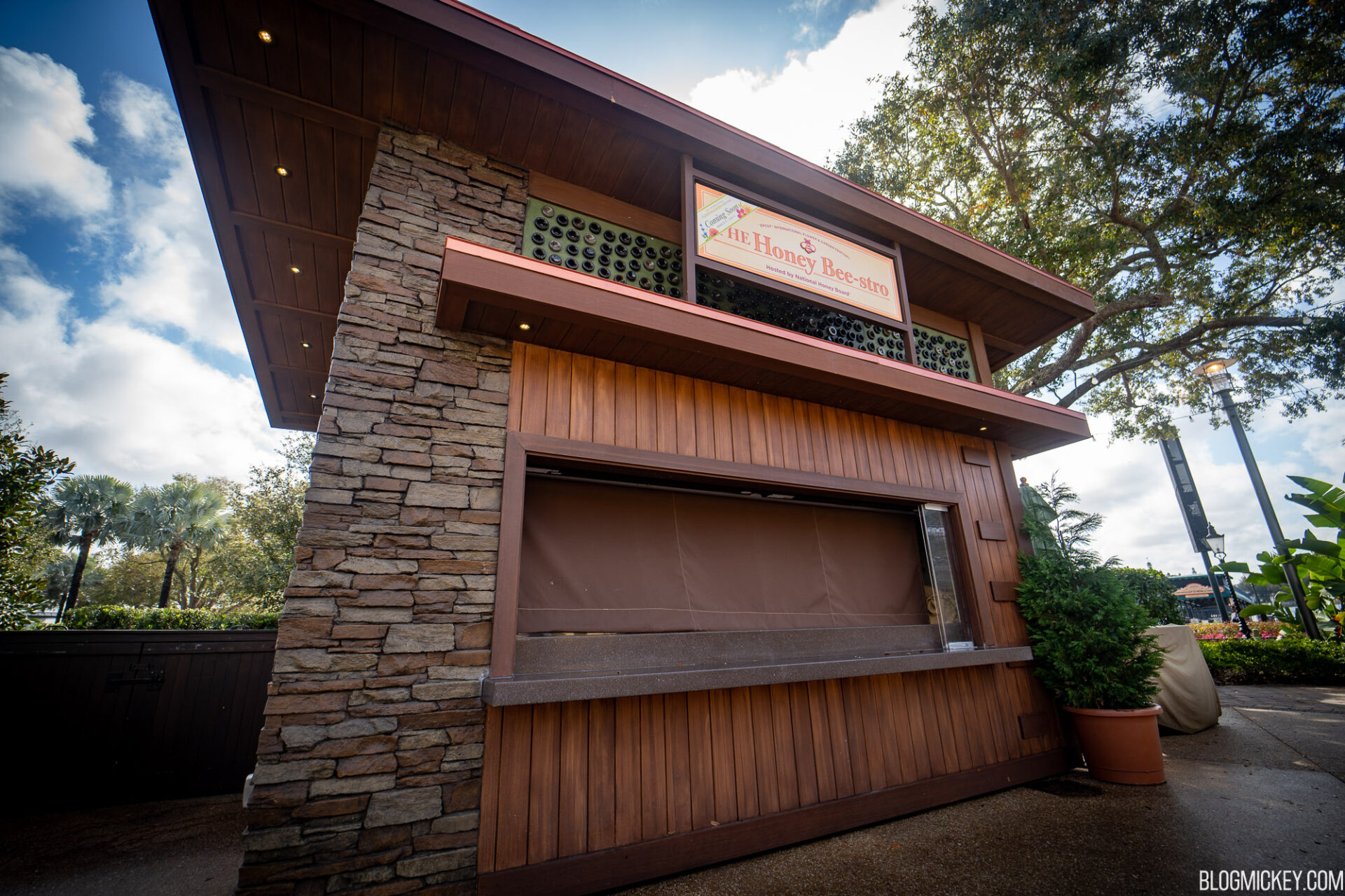 EPCOT Prepares Outdoor Kitchens for 2022 Flower and Garden Festival