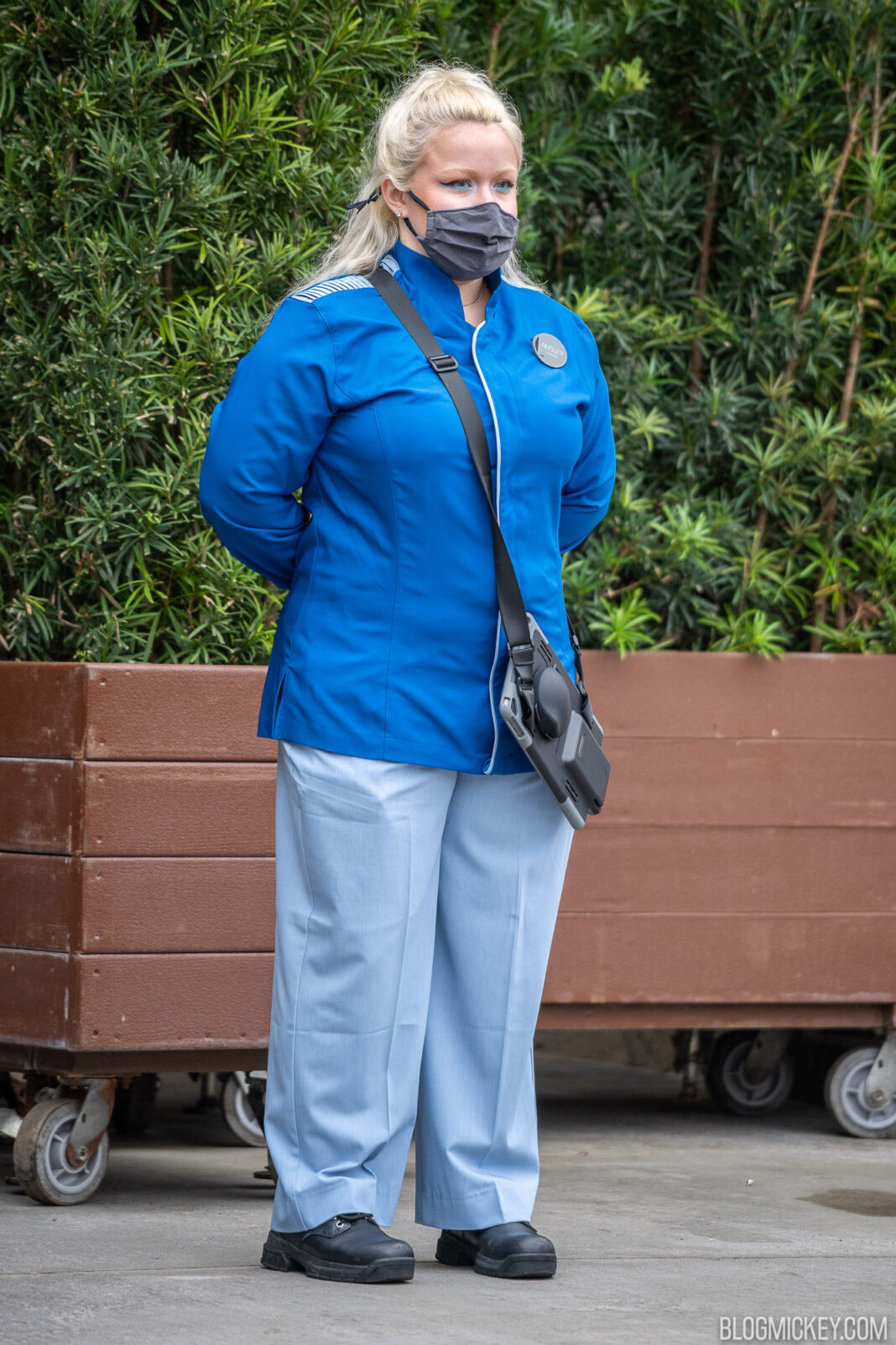 FIRST LOOK: Star Wars: Galactic Starcruiser Cast Member Costumes