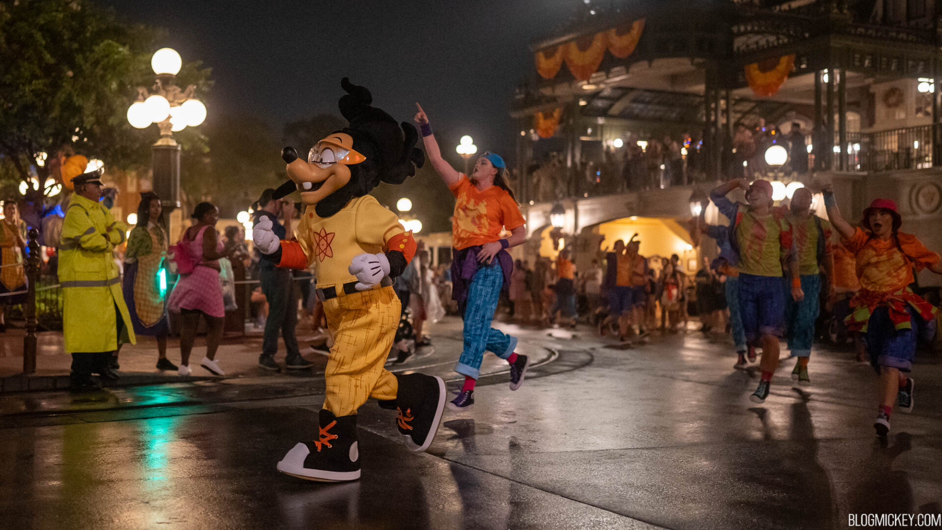 Max Goof Powerline Party Time Pre-Parade at Mickey's Not-So-Scary ...
