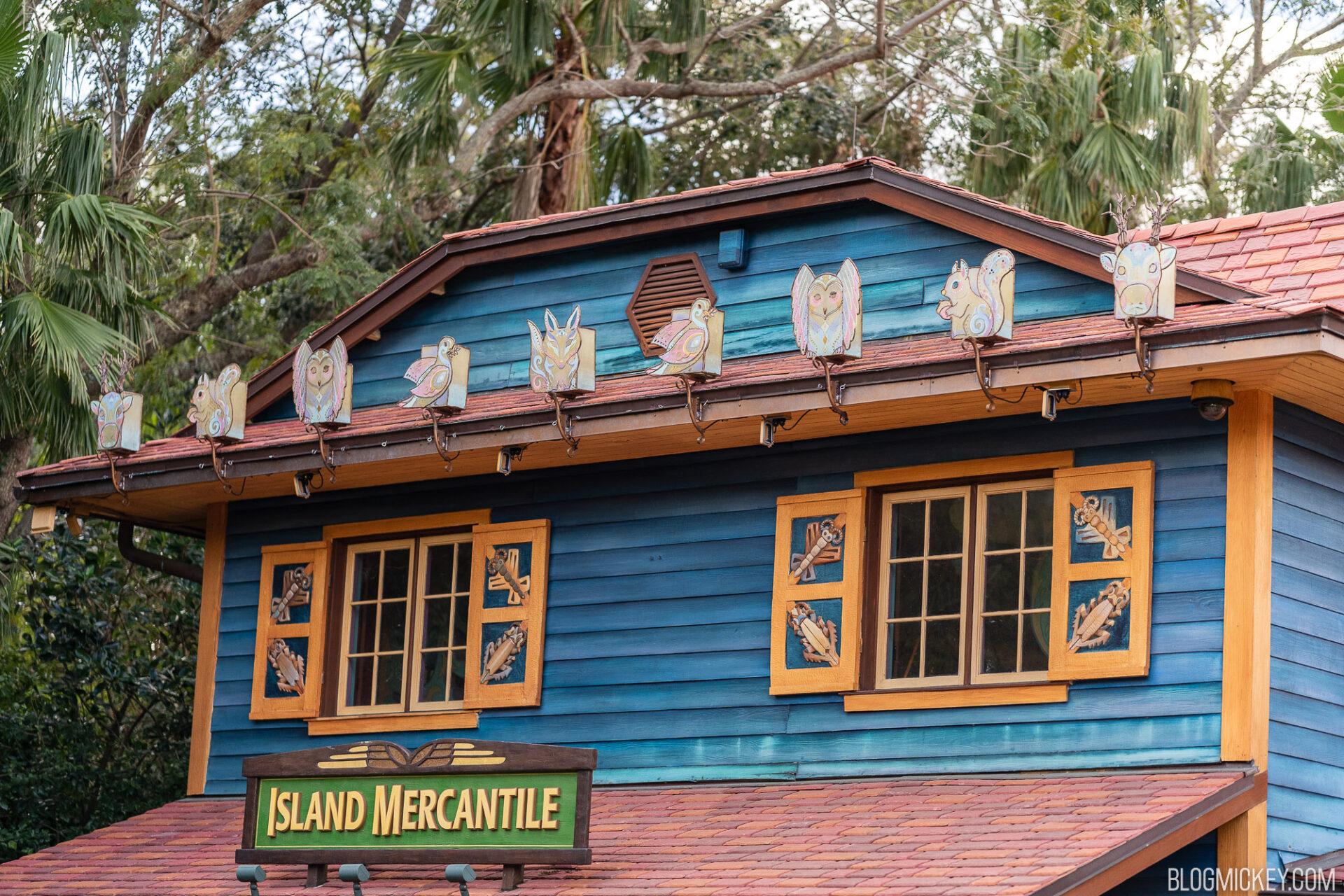2022 Holiday Season Decor Arrives at Animal Kingdom With Installation ...