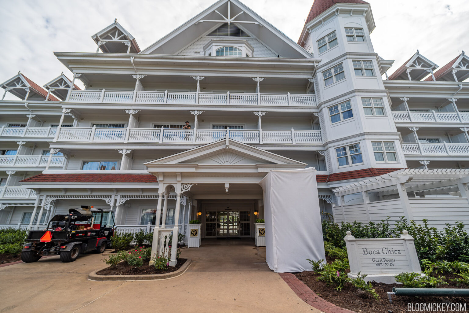 Mary Poppins Retheme Extends to Regular Guest Rooms at Disney's Grand ...