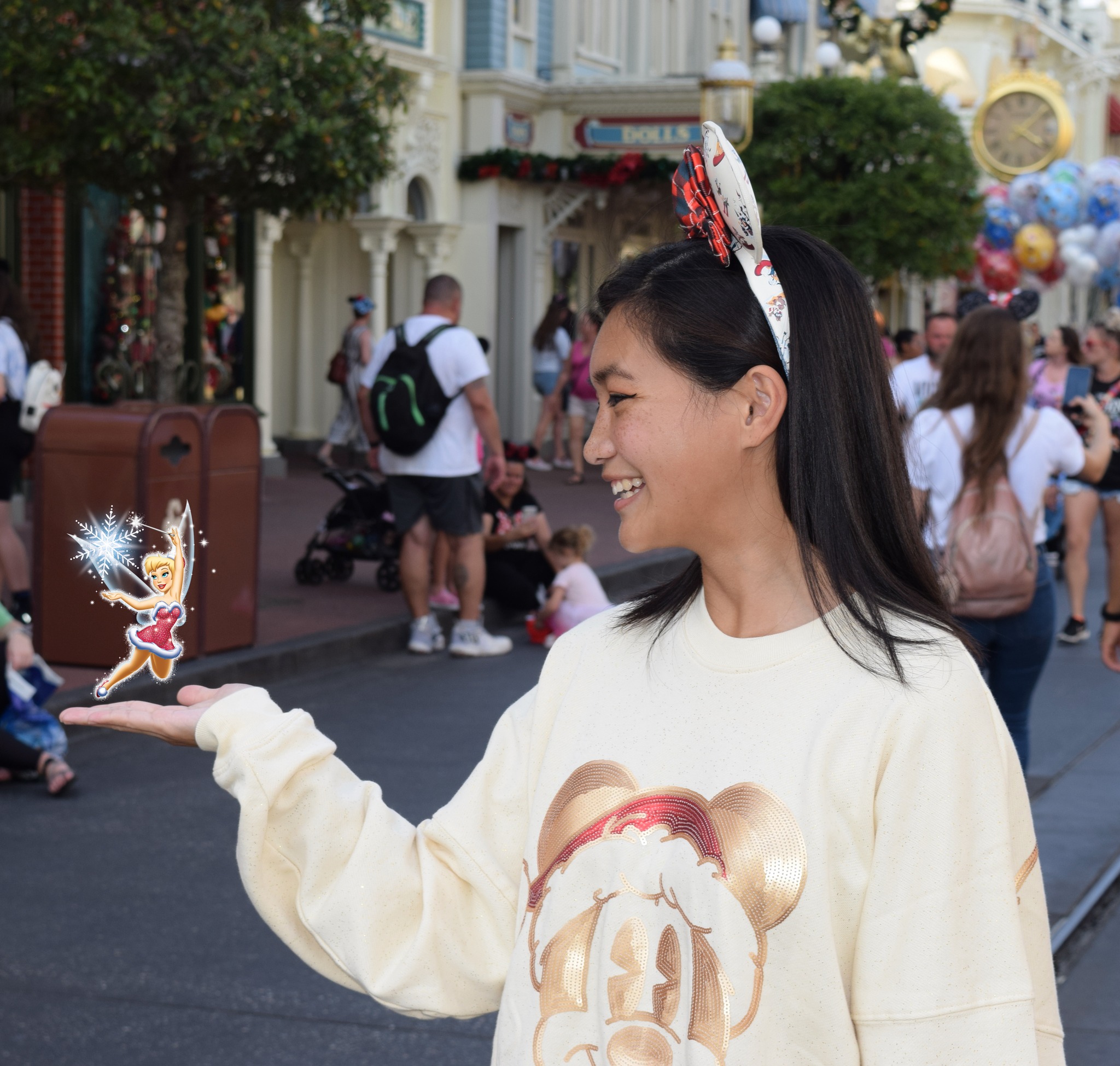 Magic Kingdom Disney PhotoPass Holiday Magic Shots & Super Zoom