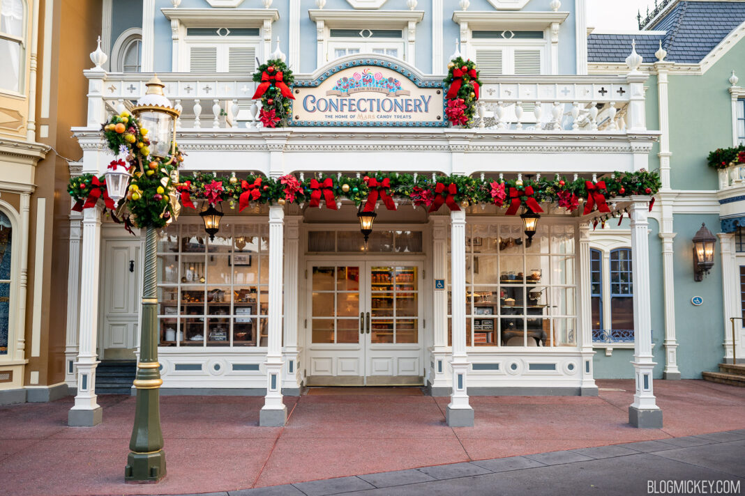 Main Street USA Begins Transformation Into Holiday Season at Magic Kingdom