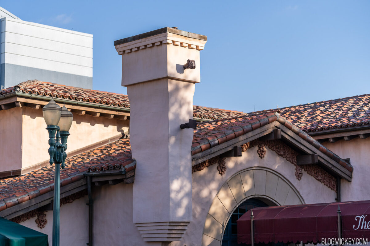 Hollywood Brown Derby Neon Signs Removed at Disney's Hollywood Studios