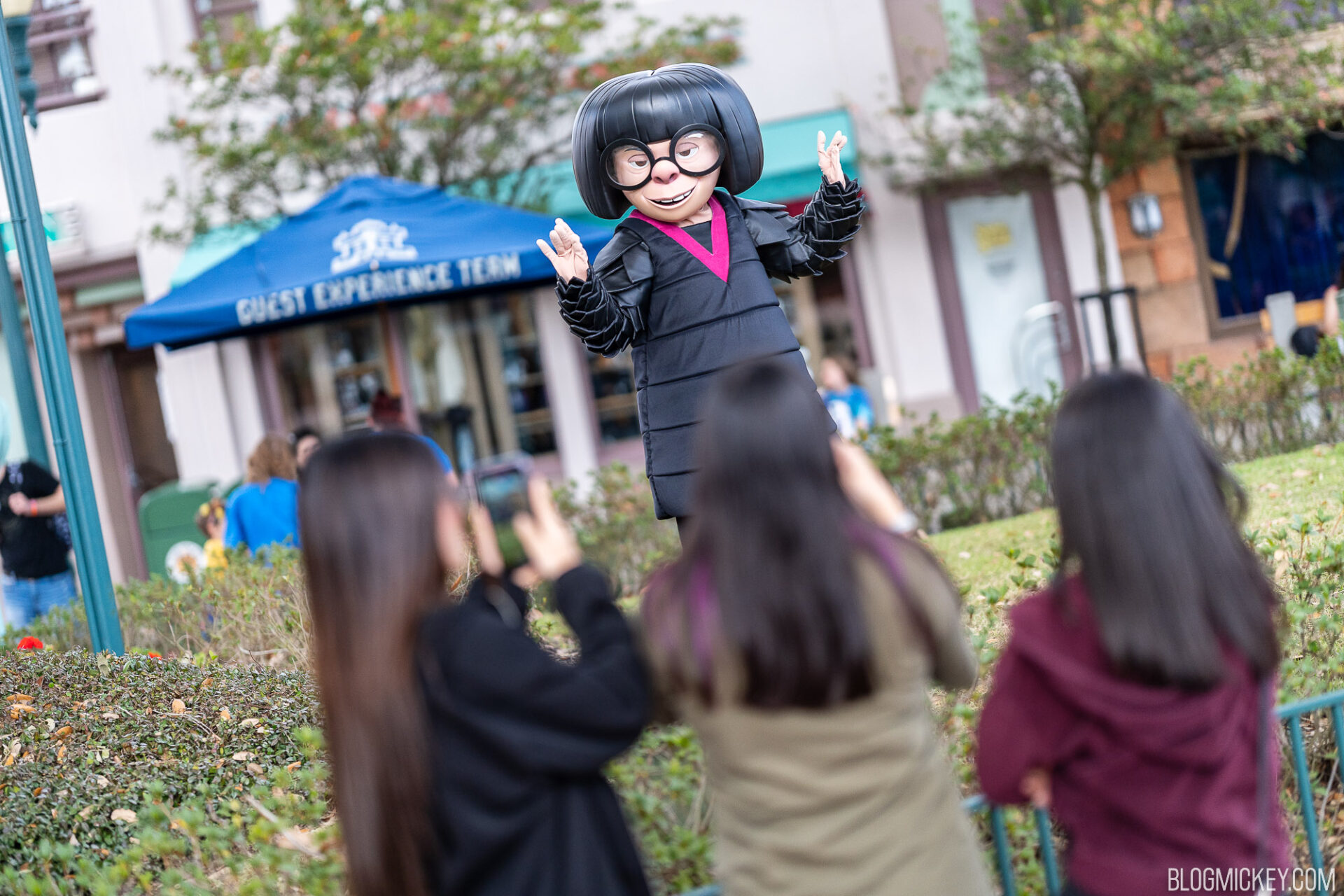 Frozone & Edna Mode Character Sightings Debut at Disney's Hollywood Studios