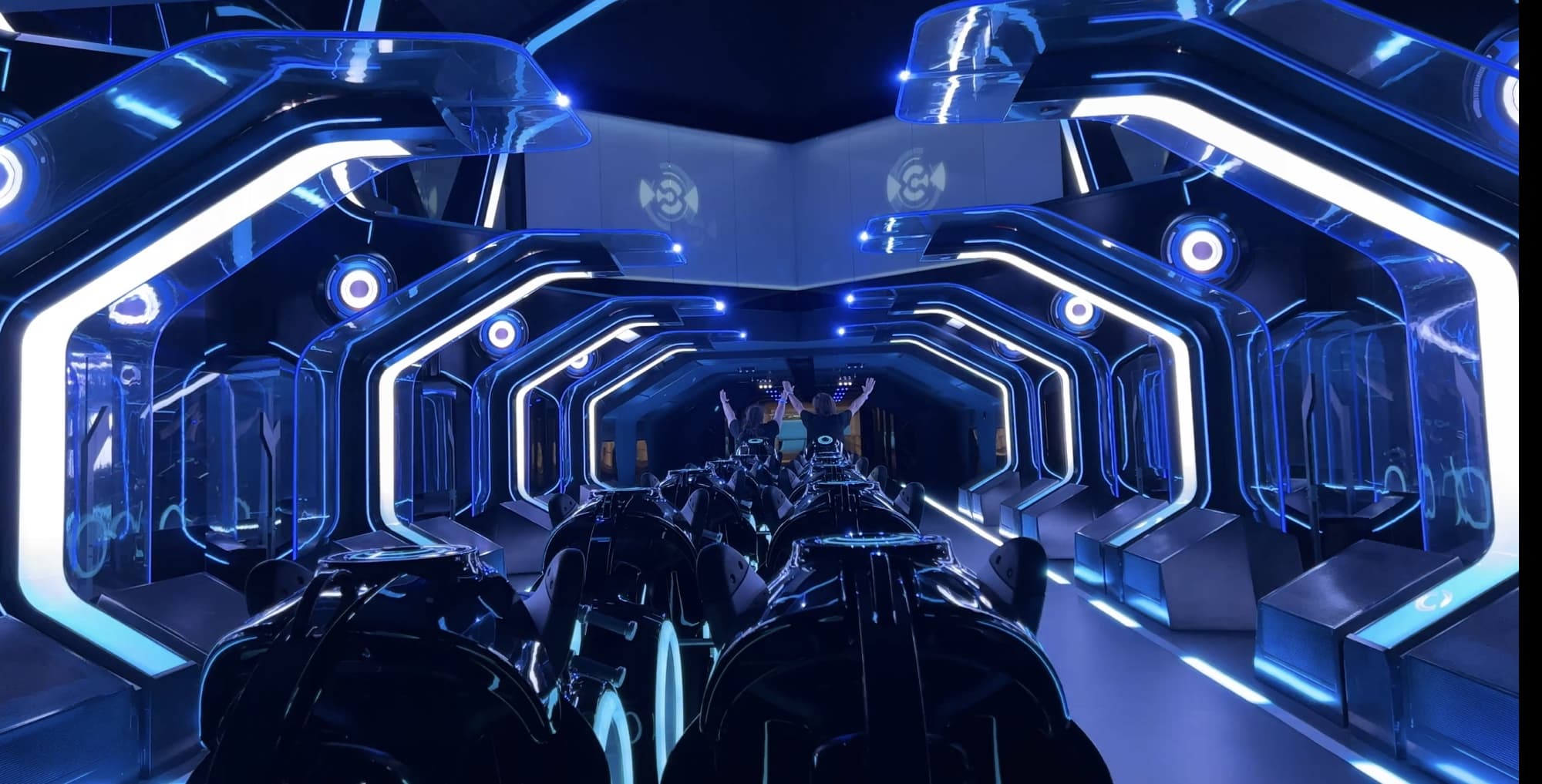 POV VIDEO: Front Row & Back Row on New TRON Lightcycle Run Roller ...