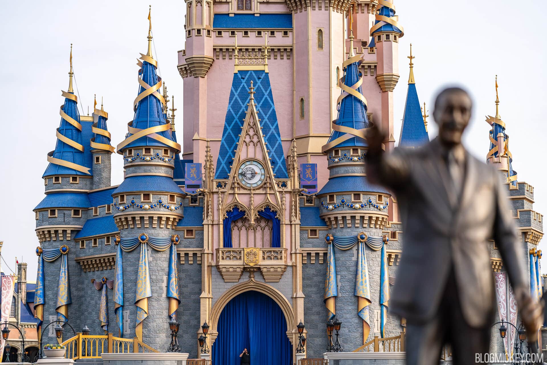 Cinderella Castle 50th Anniversary Decor Removal Begins With Giant '50 ...