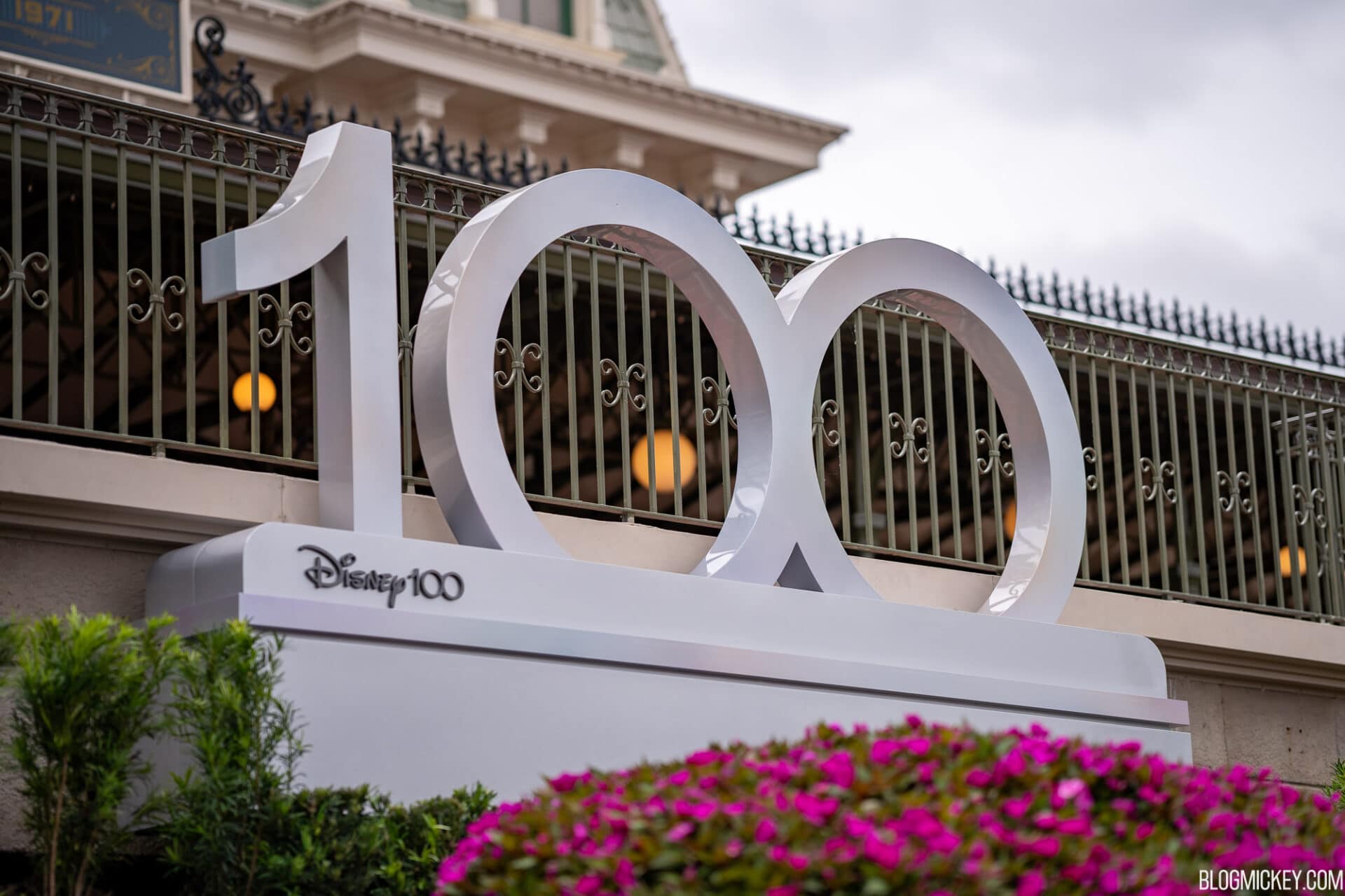 Disney100 Sign Replaces 50th Anniversary Sign at Magic Kingdom Entrance