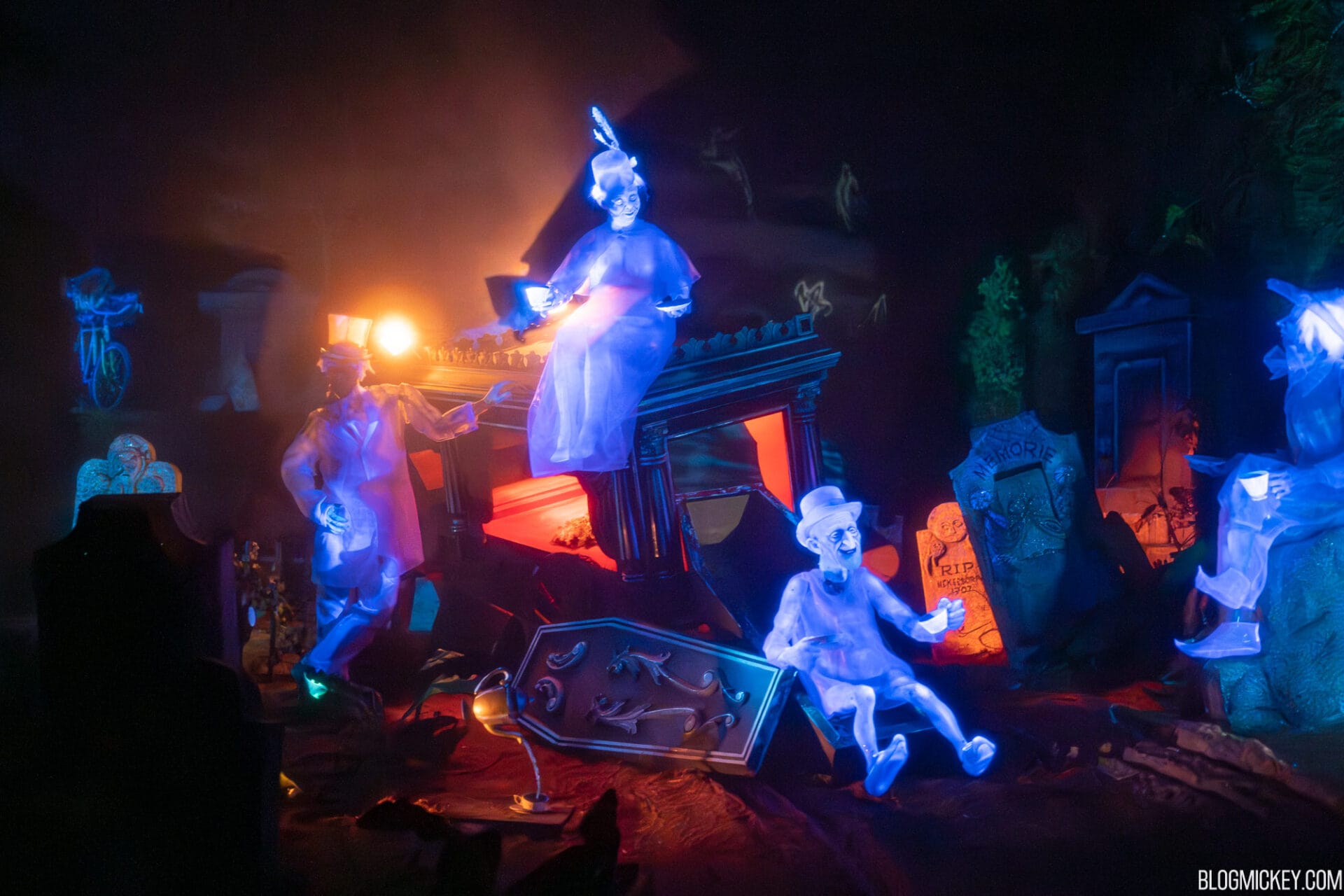 Eerie New Effect Added to The Haunted Mansion Graveyard at Magic Kingdom