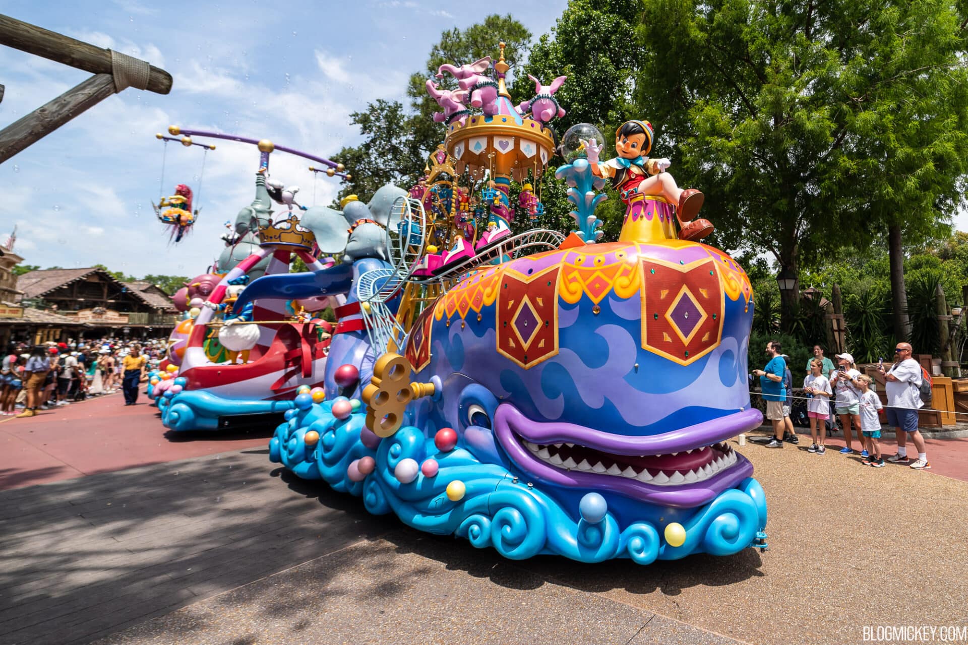 Fantasia/Pinocchio Float Returns to Festival of Fantasy Parade After ...