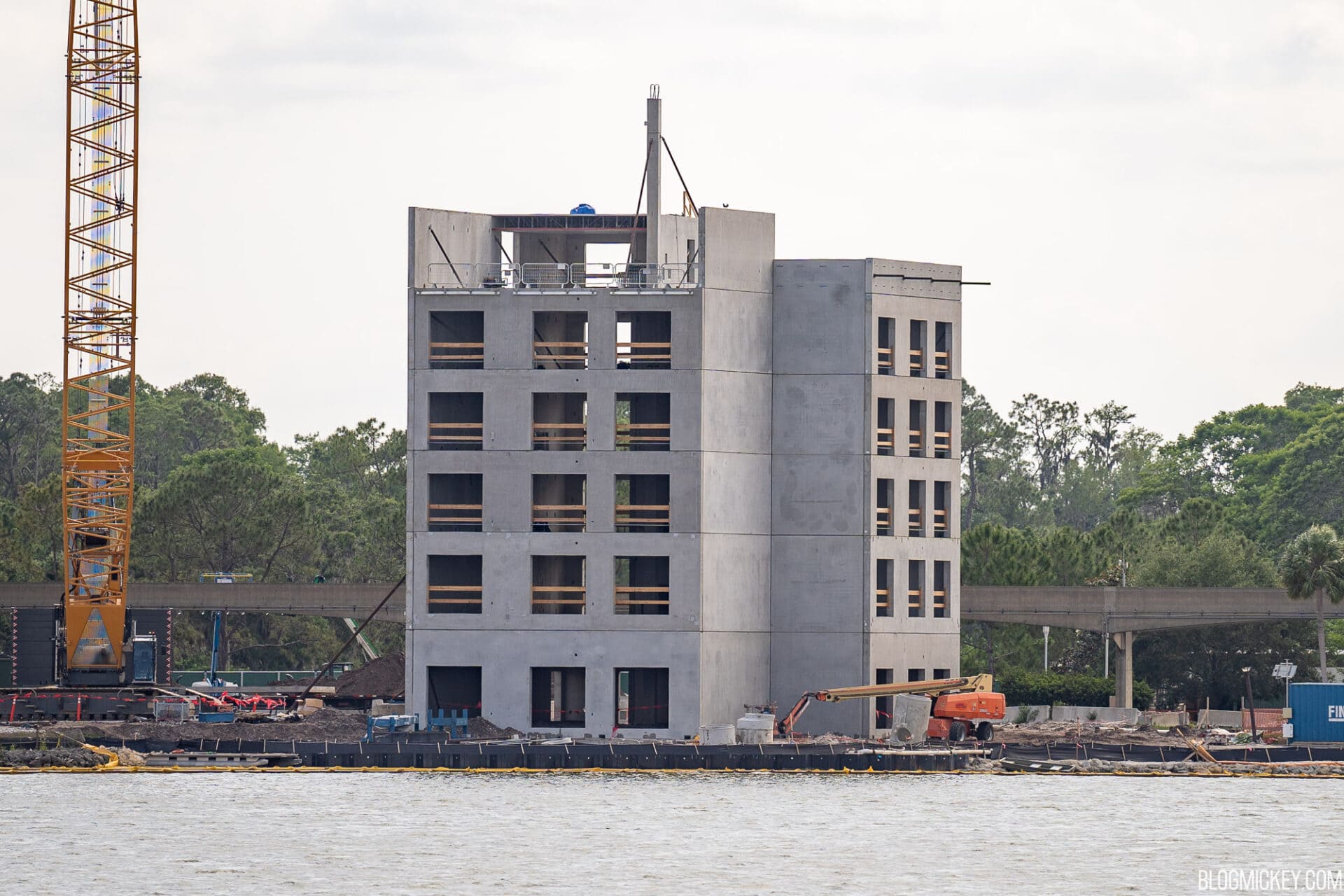 Disney Vacation Club Tower Construction Tops Out at 10 Stories Tall ...