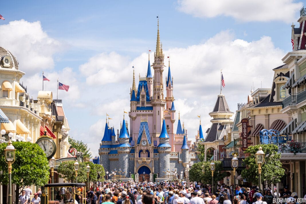 Disney World Repaints Cinderella Castle Sun-Damaged Spires Following ...