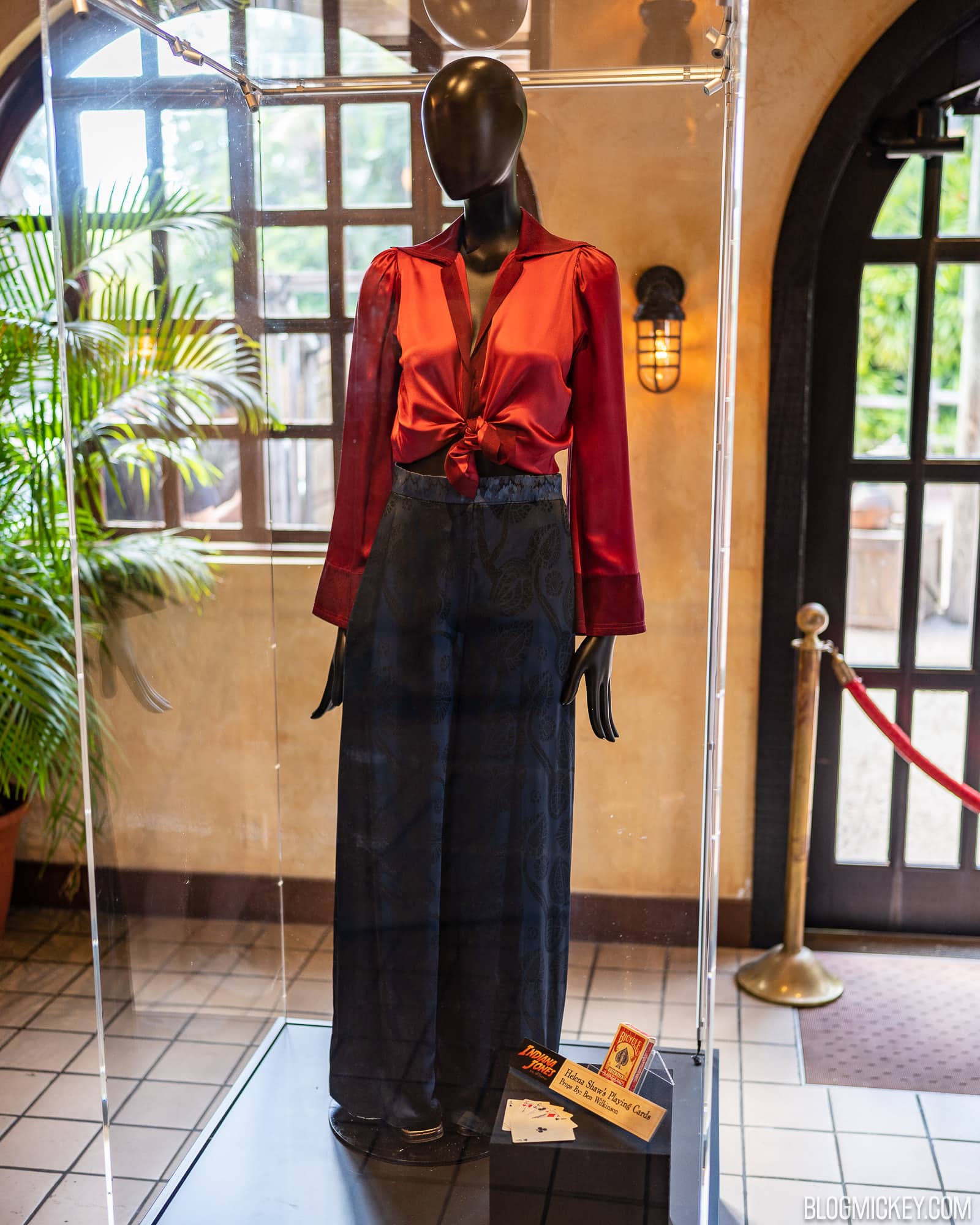 PHOTO TOUR: New Indiana Jones Den of Destiny Prop Gallery & Bar at ...
