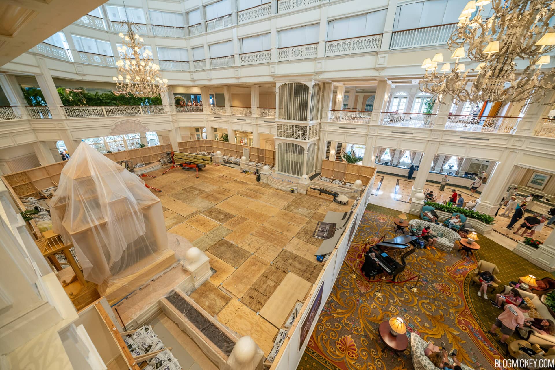 Construction Walls Expand to New Section of Grand Floridian Lobby for ...