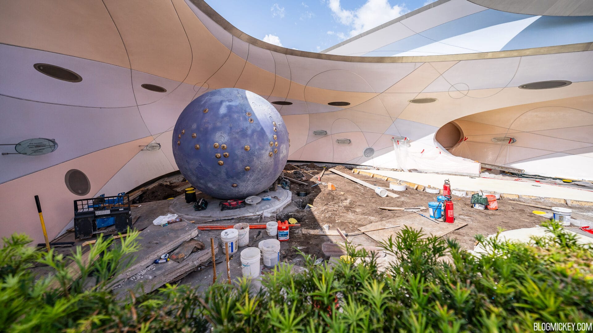 Planet Earth Removed from Mission: SPACE Courtyard, Attraction Entrance ...