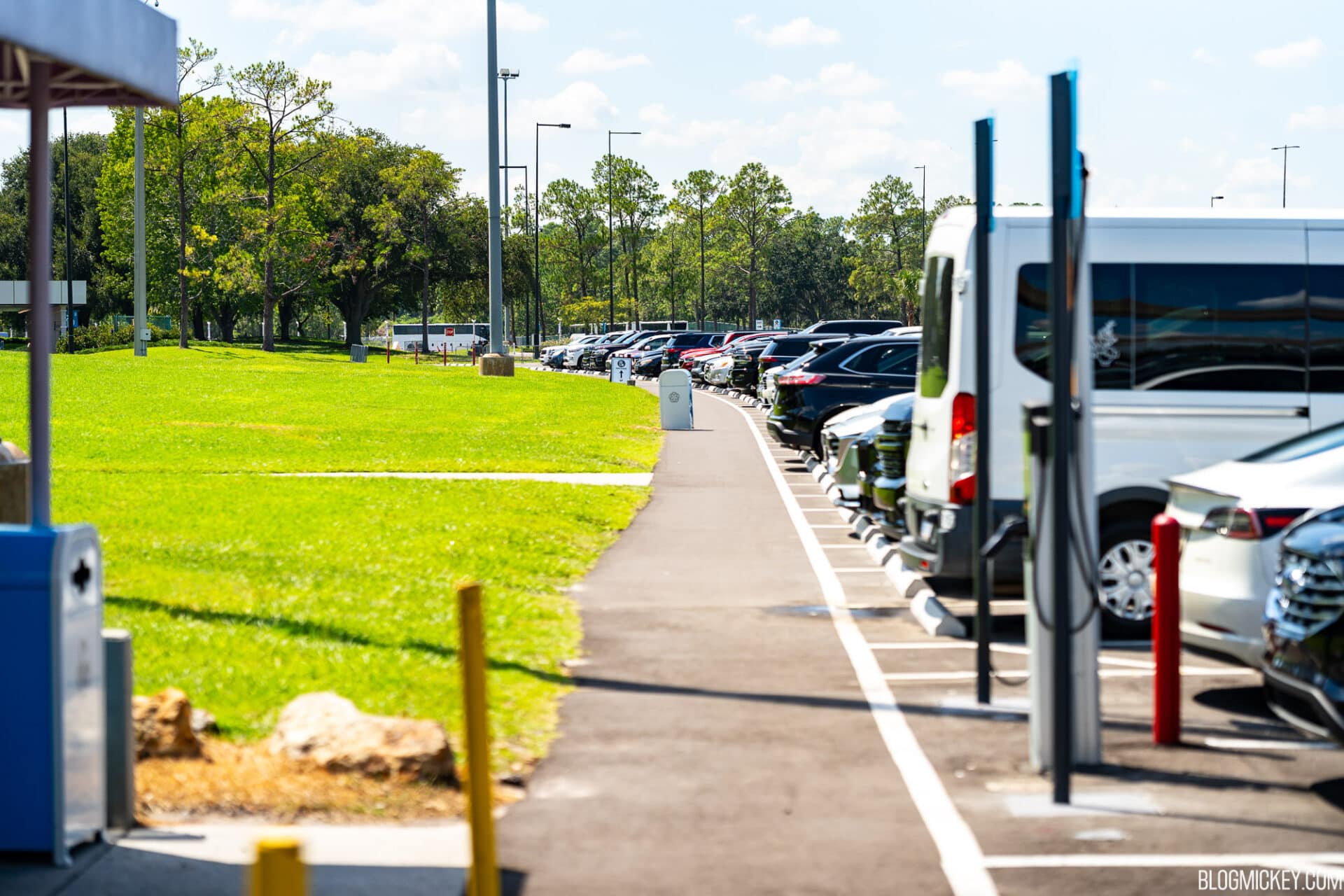 New Rideshare & Guest Drop Off/Pick-Up Location Now Open at EPCOT + How ...