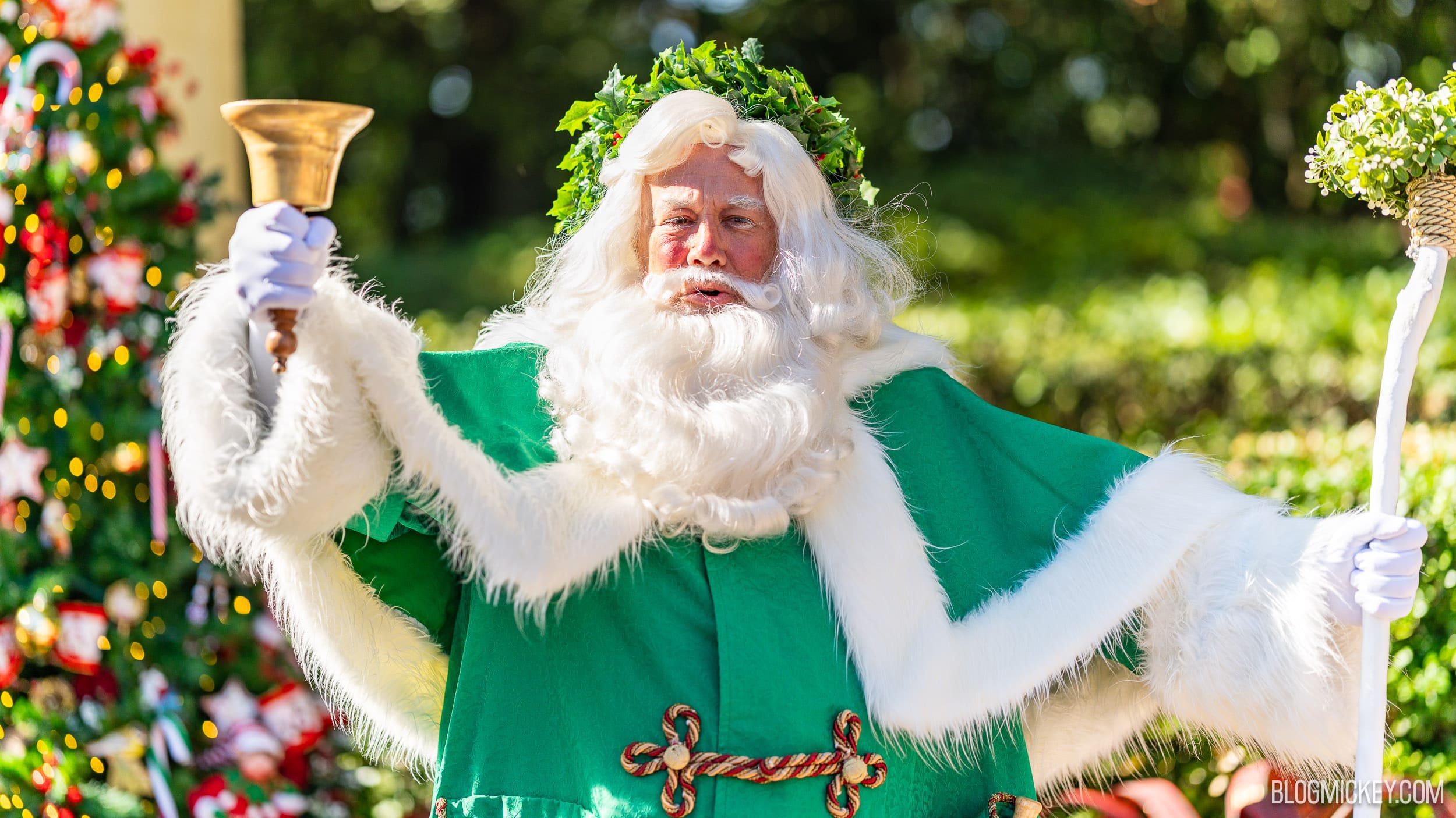 PHOTOS, VIDEO: Father Christmas Storyteller at the 2023 EPCOT Festival ...