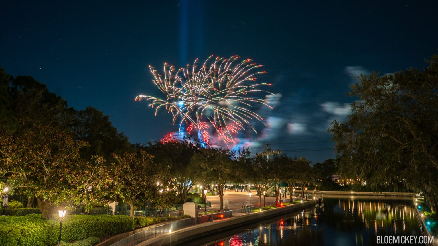 PHOTOS, VIDEO: Full Test of Upcoming EPCOT Nighttime Spectacular ...