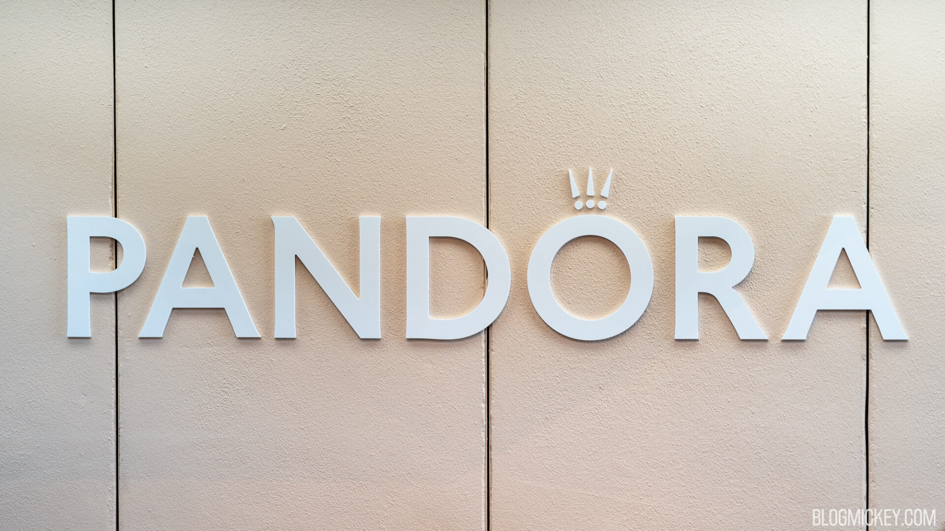 Dedicated Pandora Jewelry Location Now Open in Port of Entry at EPCOT's ...